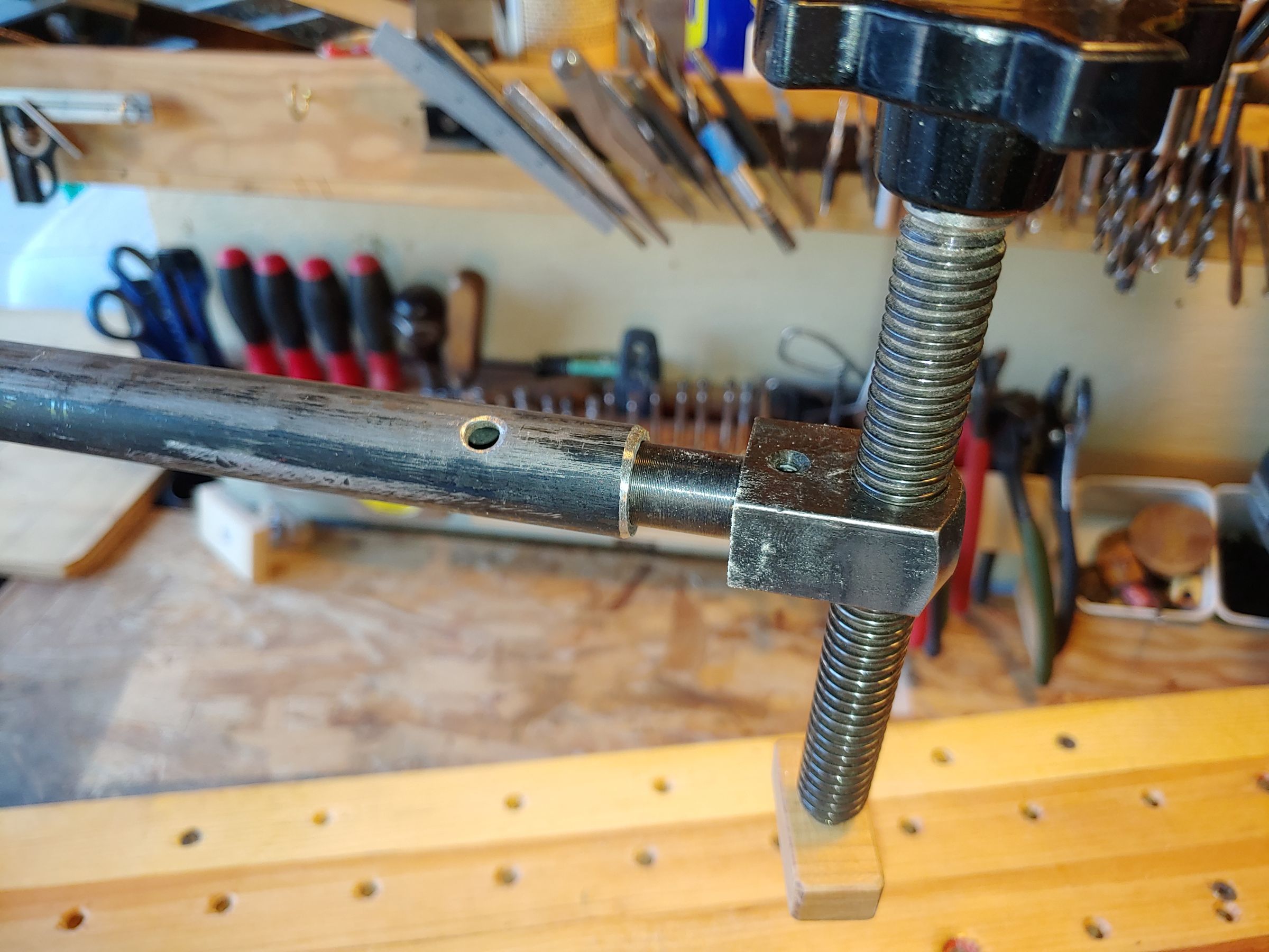 Mini-Work Bench : 10 Steps - Instructables