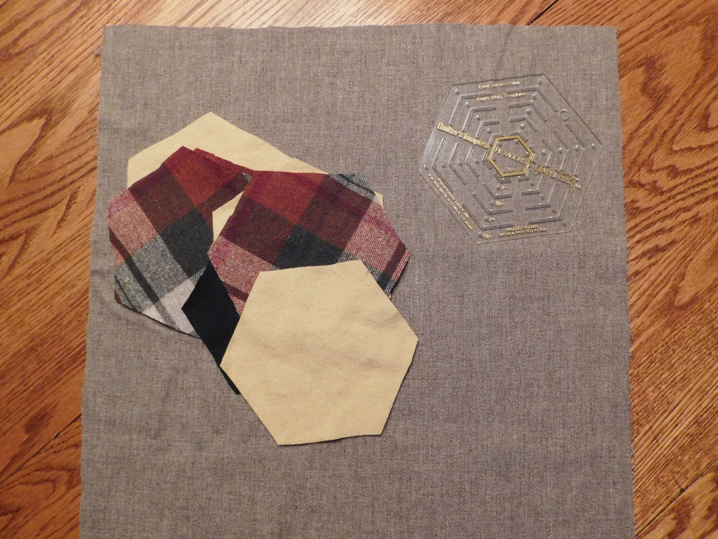 Heirloom Wool Cloth Braided Rug : 7 Steps (with Pictures) - Instructables