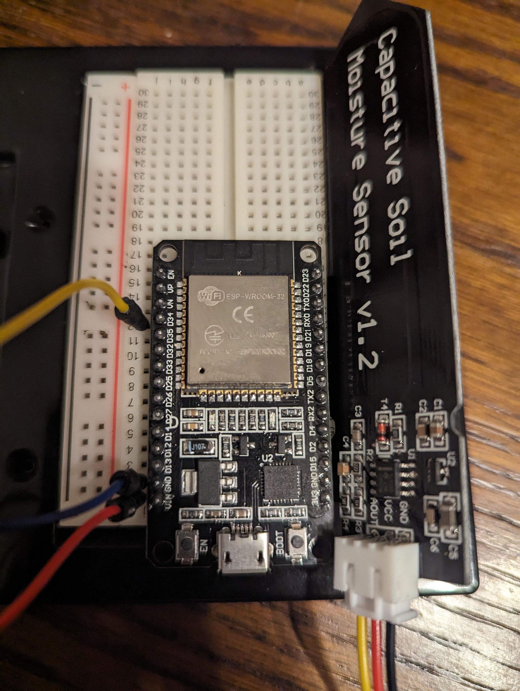 Display Plant Moisture Using a ESP32 and a LCD : 6 Steps - Instructables