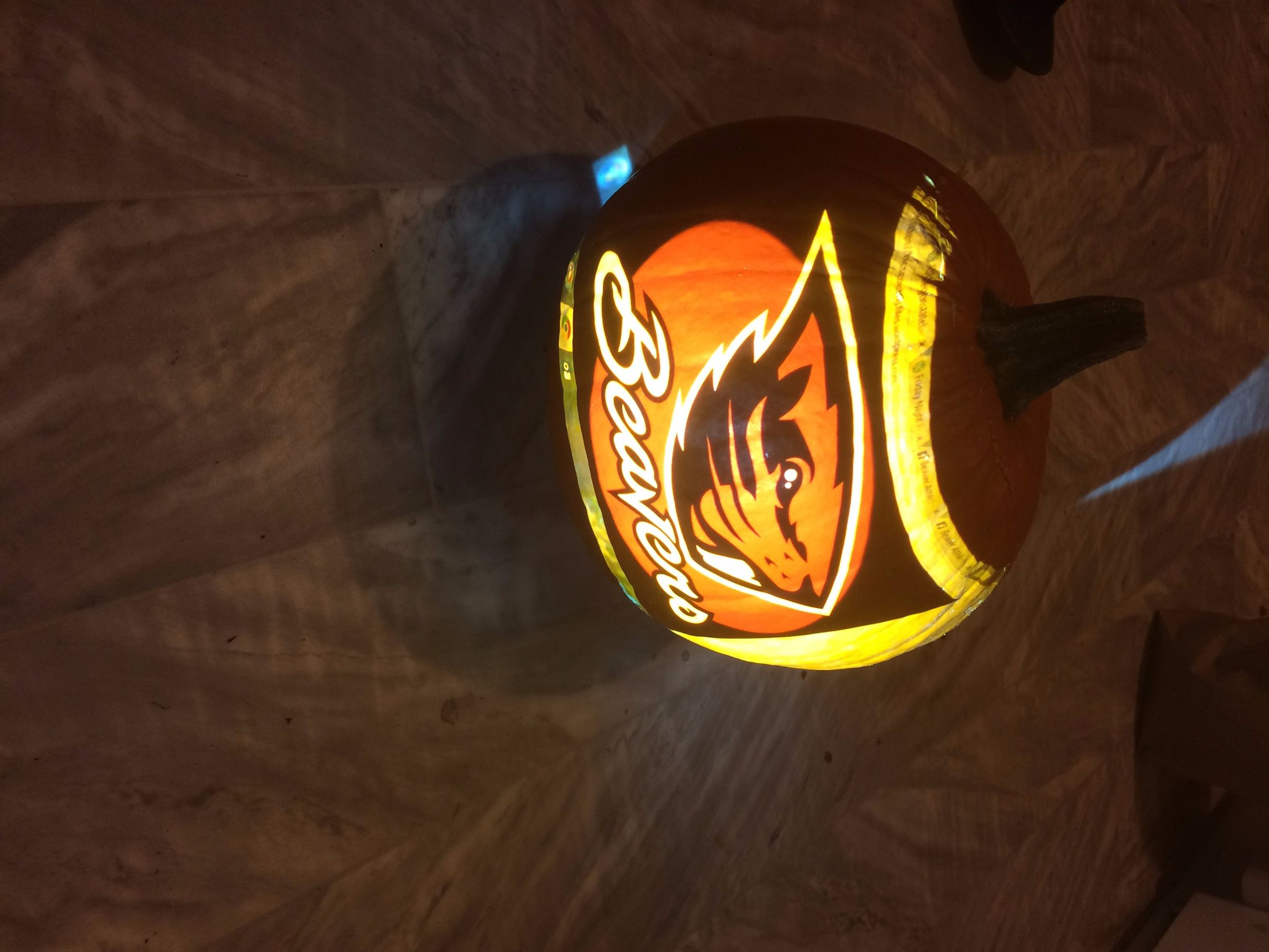 Carve a Pumpkin Using a Projector : 7 Steps (with Pictures) - Instructables