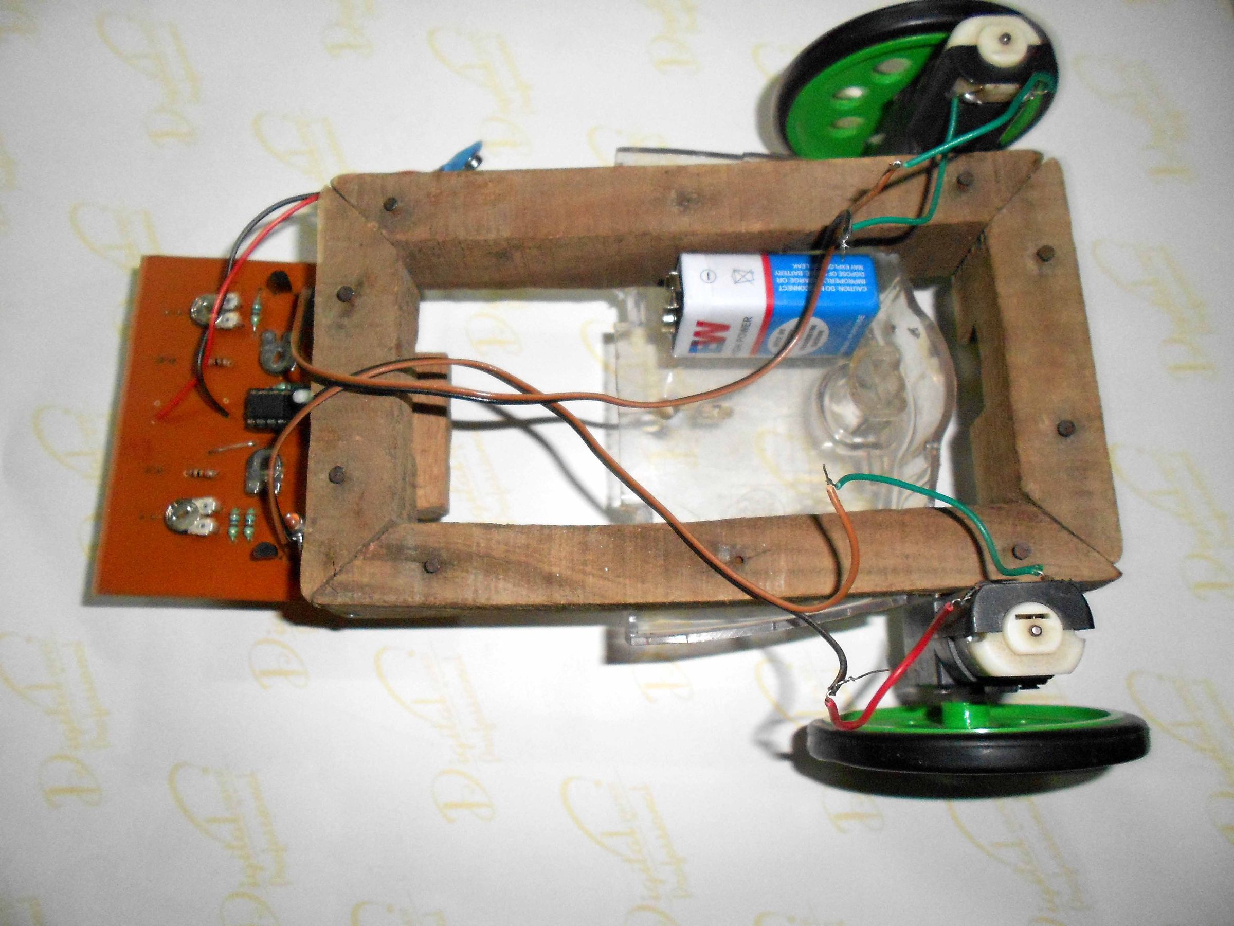 Simplest Line Follower Robot - Instructables