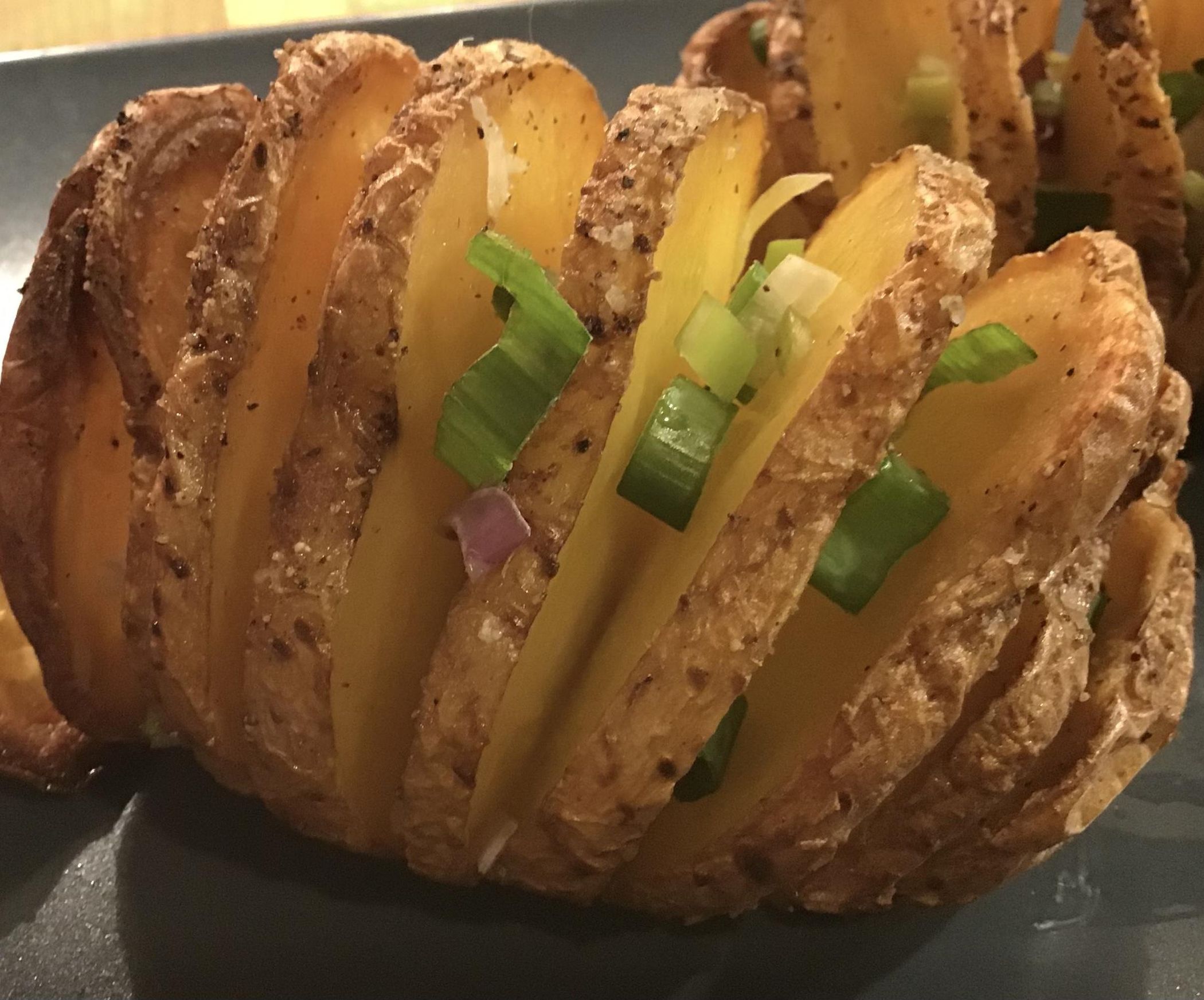 Hassle Back Potatoes : 4 Steps (with Pictures) - Instructables