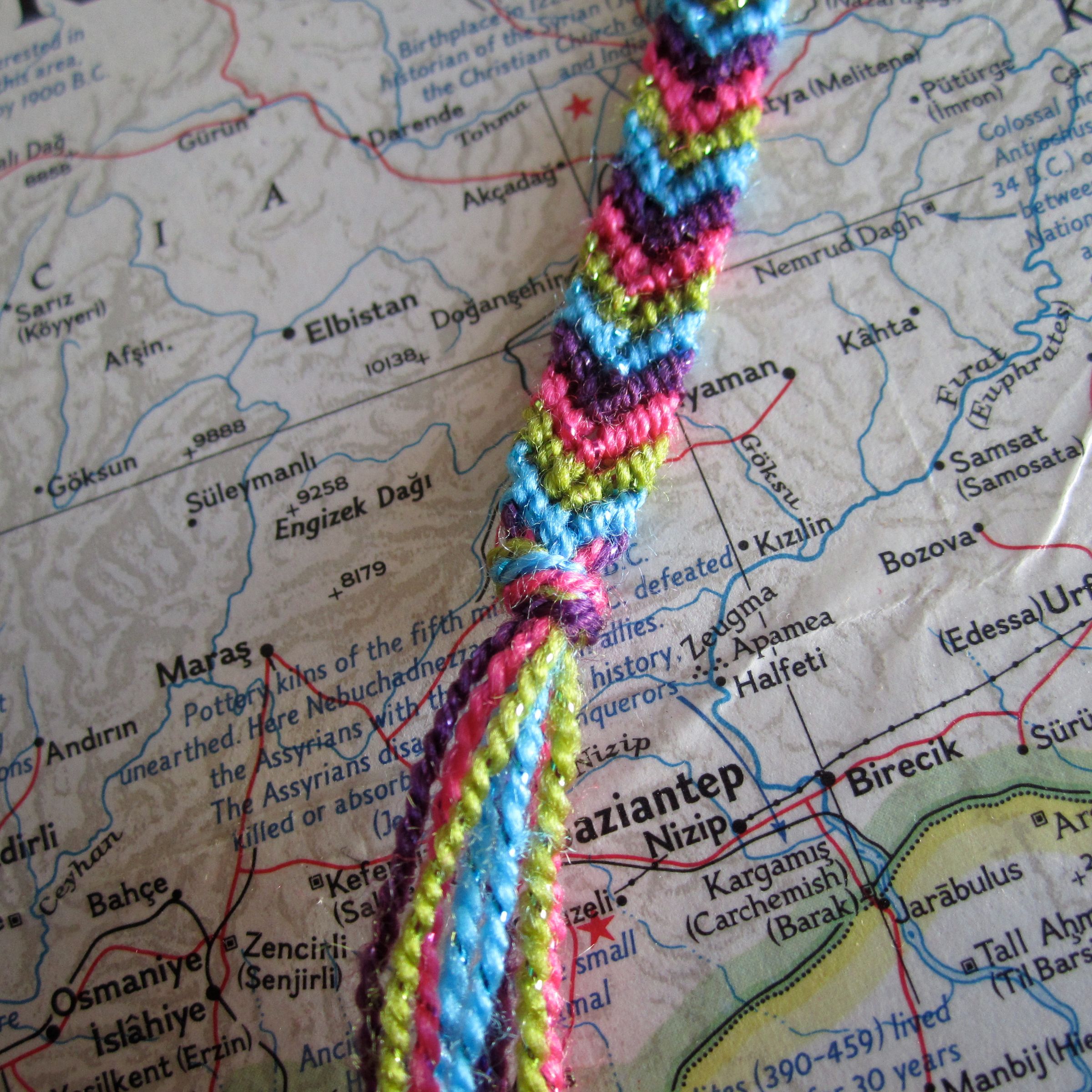 Chevron Friendship Bracelet : 10 Steps (with Pictures) - Instructables