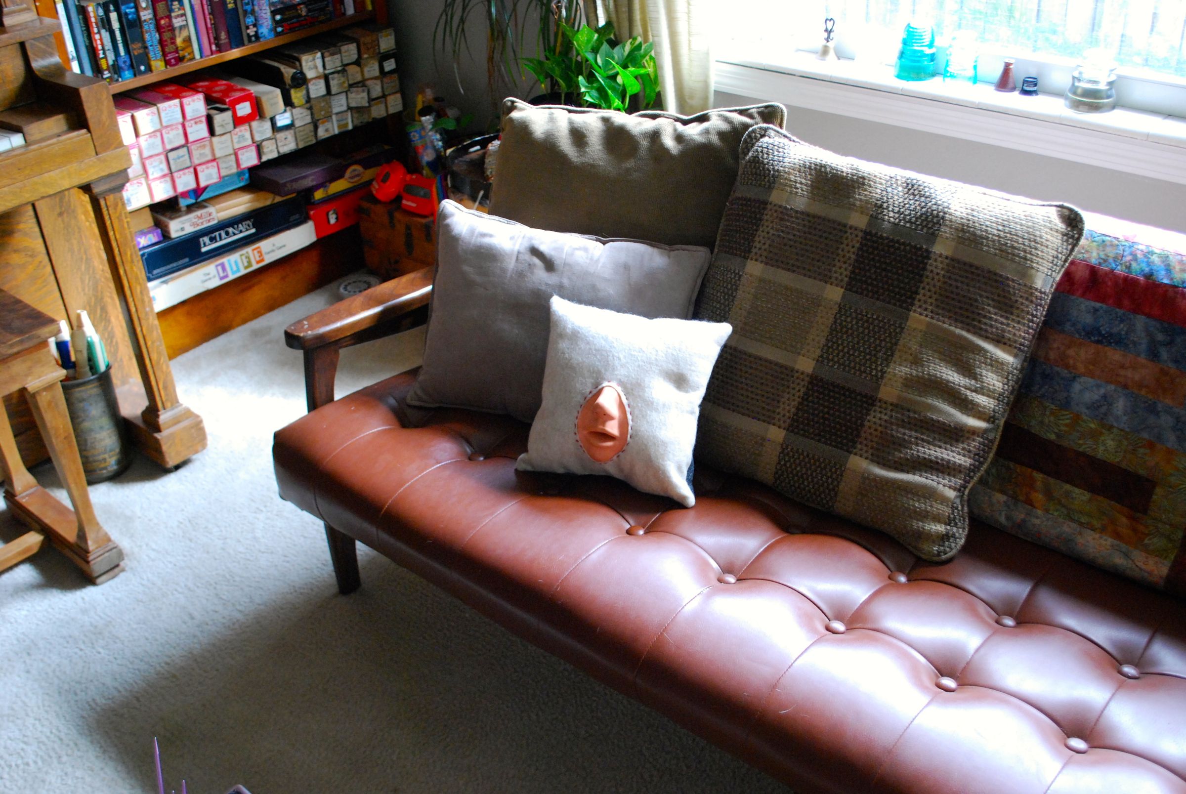 Make-Out Practice Pillow for Valentine's Day : 5 Steps (with Pictures ...