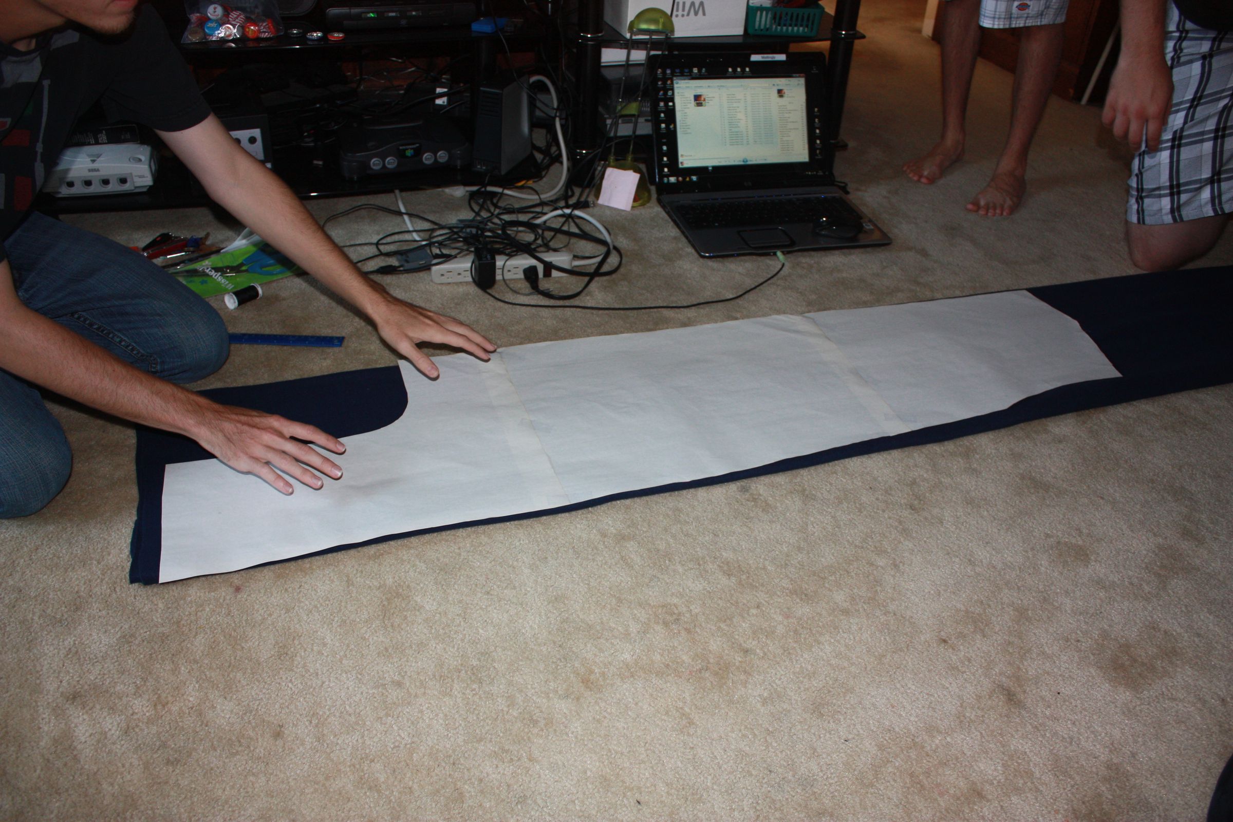 "Snuggie" Character Costume : 19 Steps (with Pictures) - Instructables