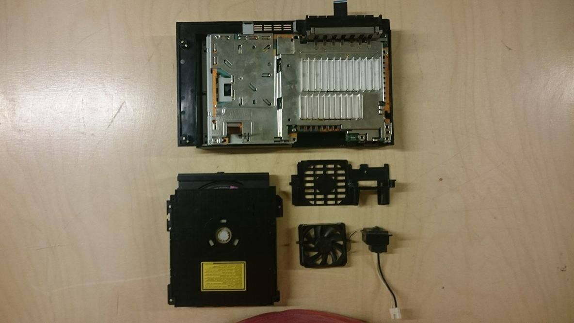 Tear Down PS2 : 17 Steps - Instructables