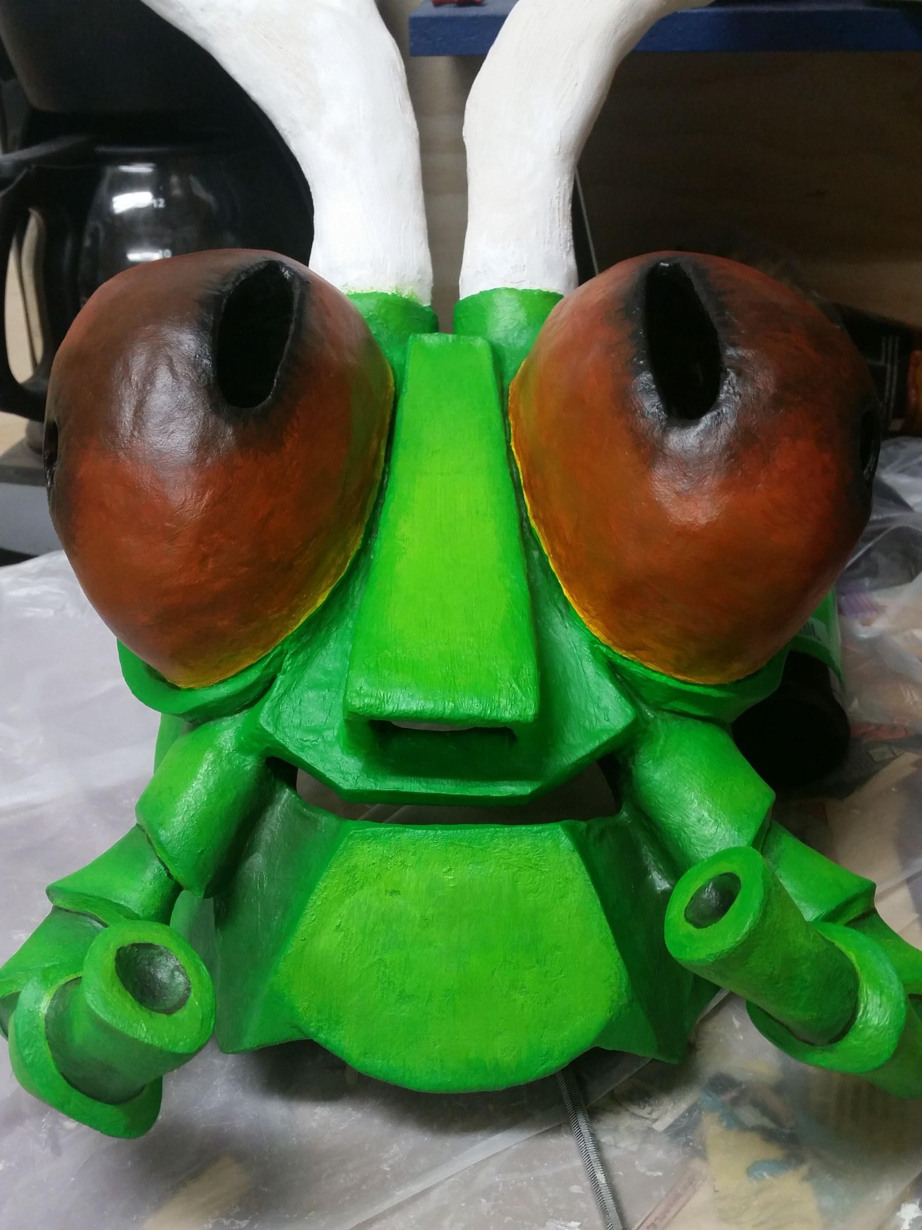 Buck Grasshopper Mask : 9 Steps (with Pictures) - Instructables