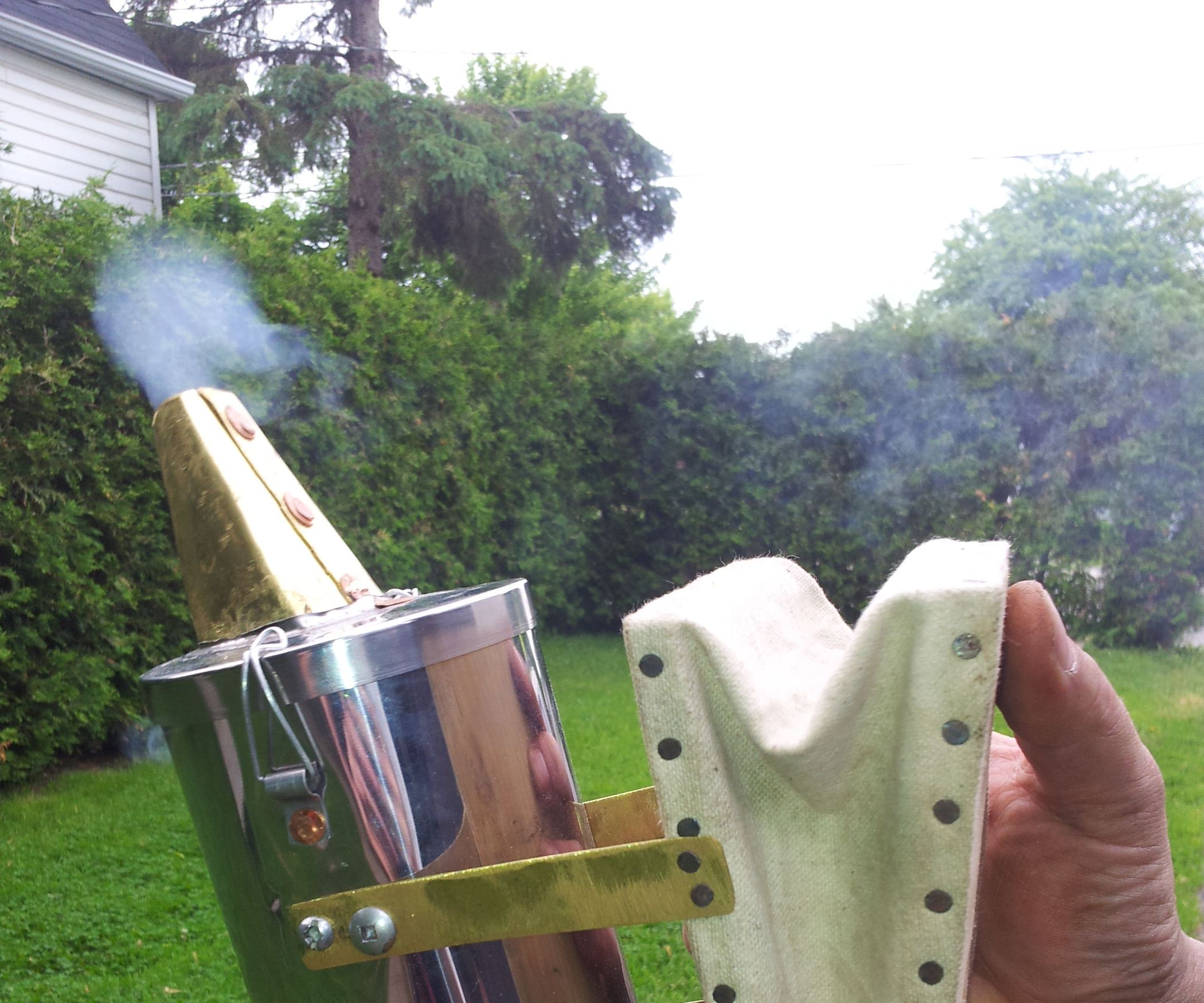 Bellows Bee Smoker for the Home Apiarist : 8 Steps (with Pictures ...
