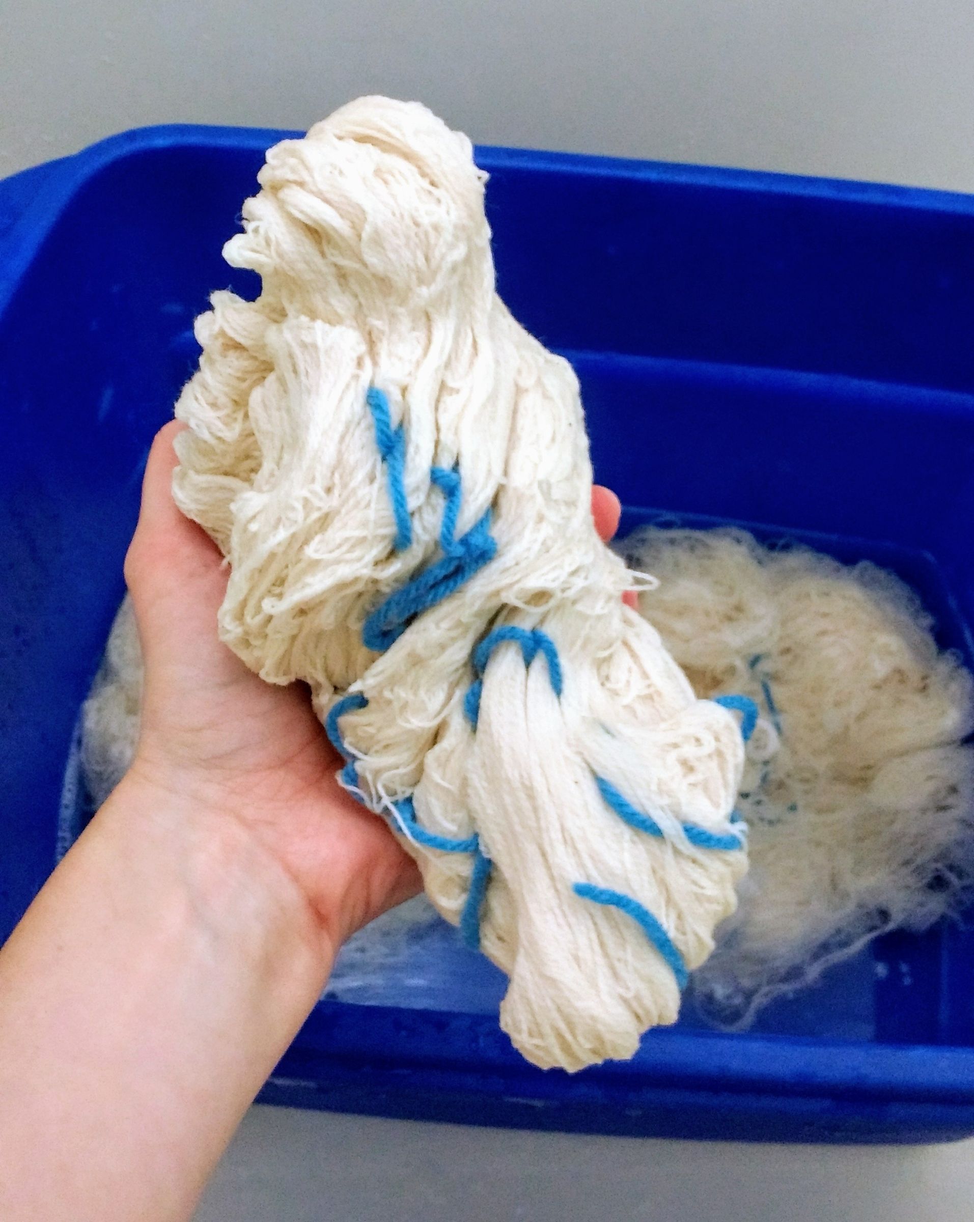 Speckled Dyed Yarn Using Fiber Reactive Dyes : 7 Steps (with Pictures ...