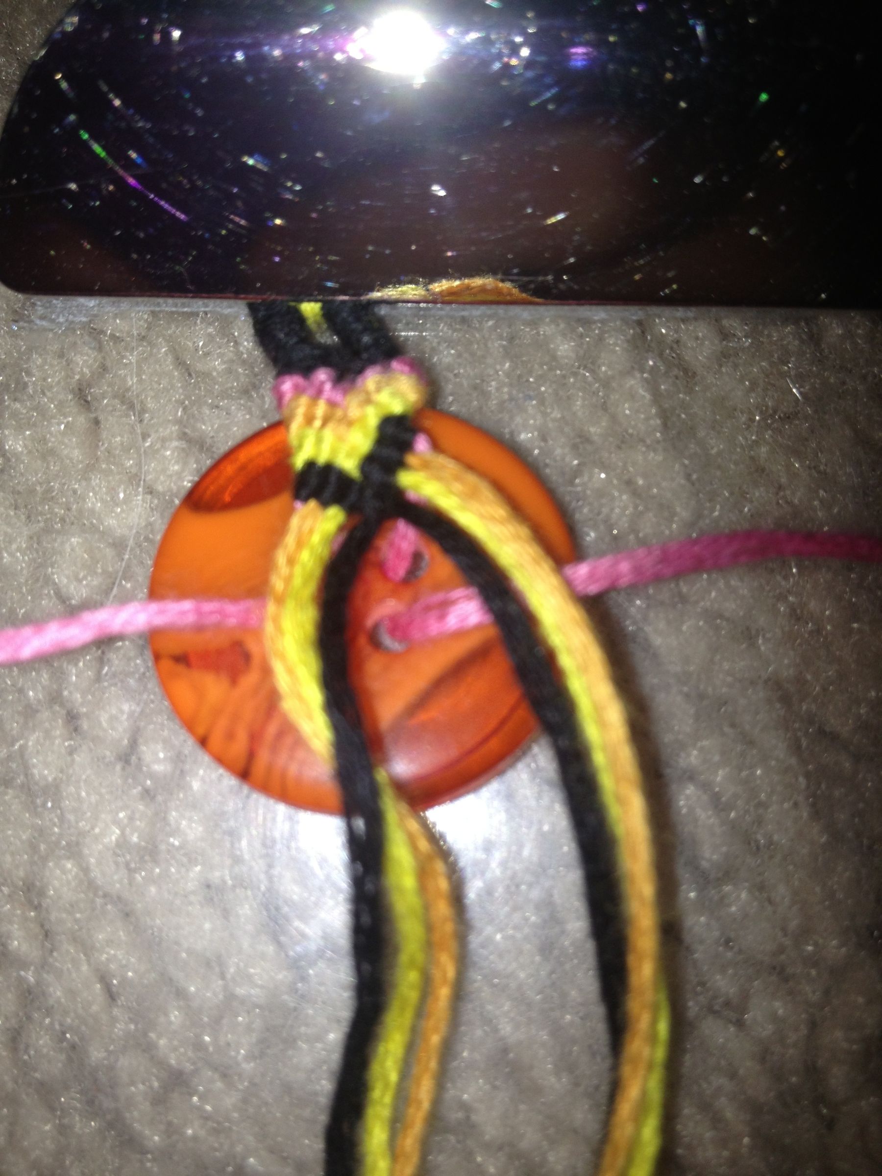 How to Add a Button to a Friendship Bracelet : 7 Steps - Instructables