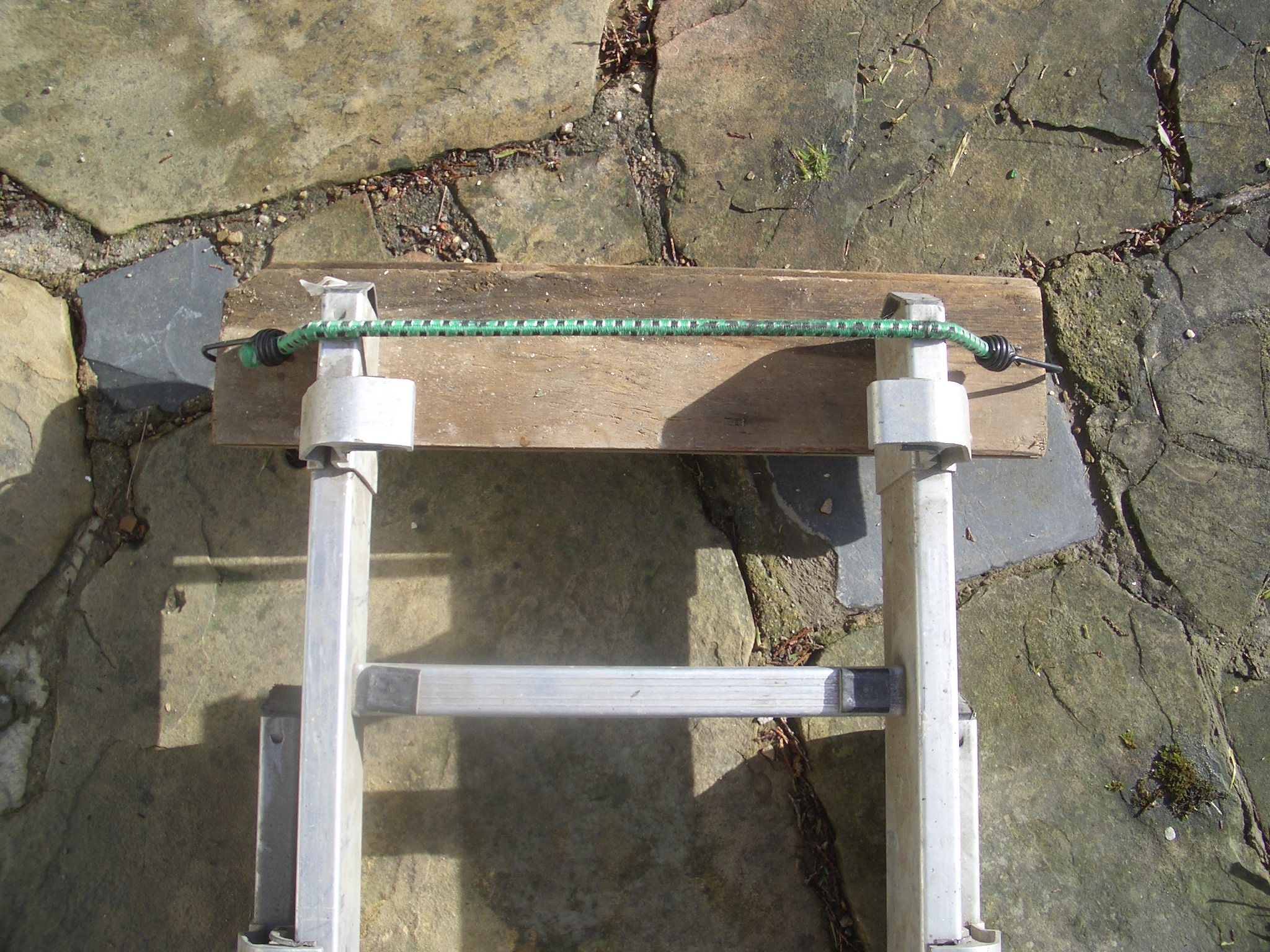 Ladder Load Spreader - Avoid Wall Damage : 4 Steps - Instructables