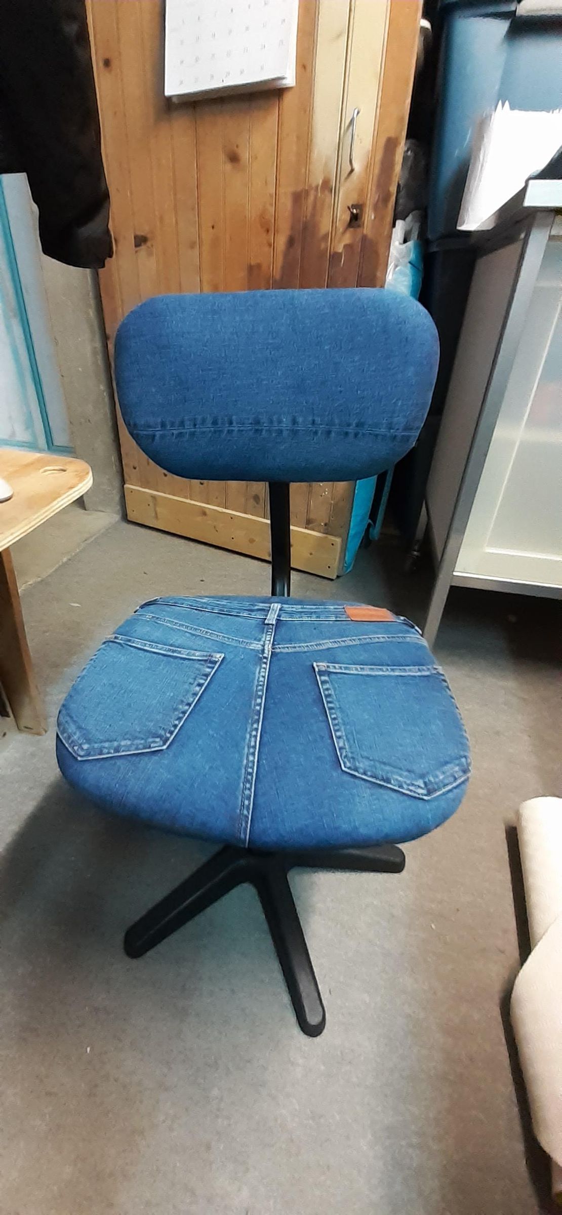 Jean Chair. : 5 Steps (with Pictures) - Instructables