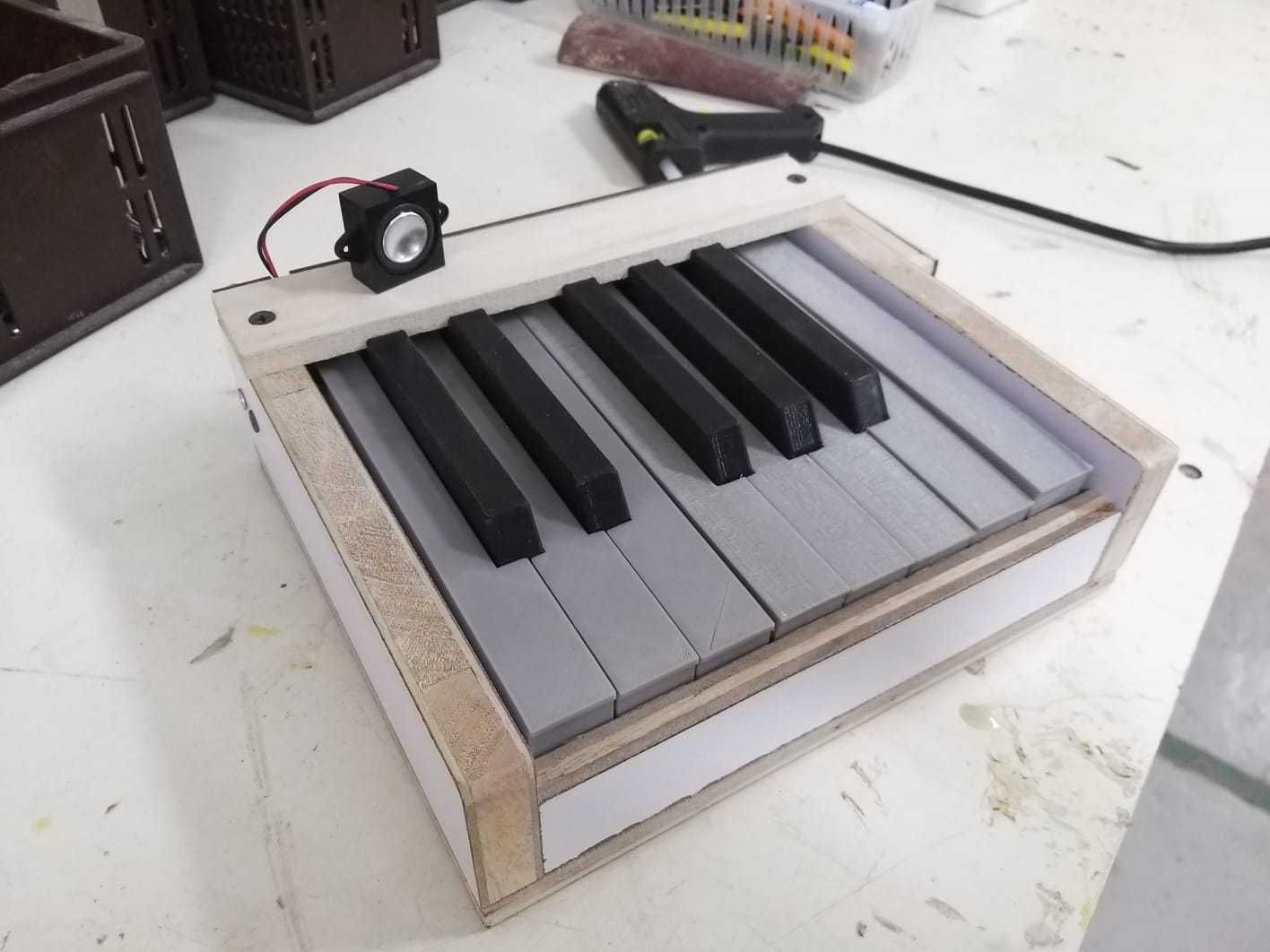 Micro Electric Piano : 7 Steps - Instructables