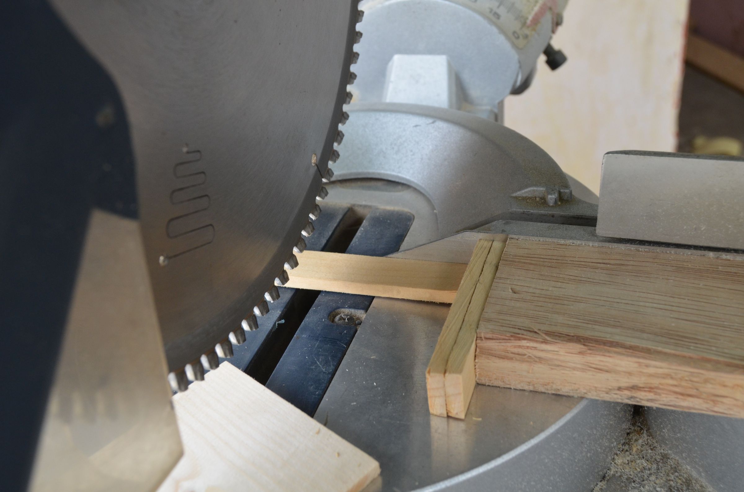 The Classic Wall Clock : 8 Steps (with Pictures) - Instructables