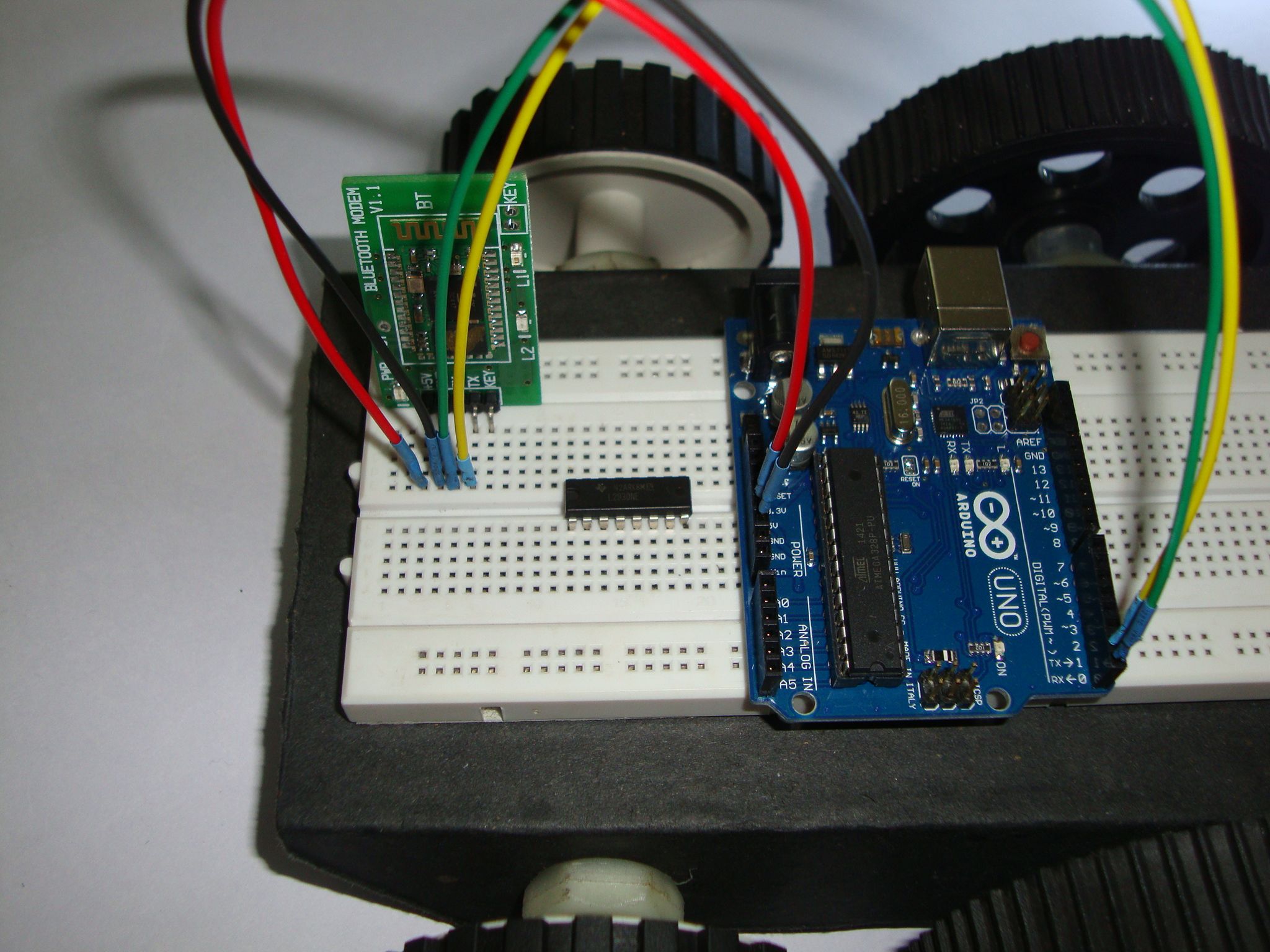 DIY Laptop Controlled Robot V1.0 : 13 Steps (with Pictures) - Instructables