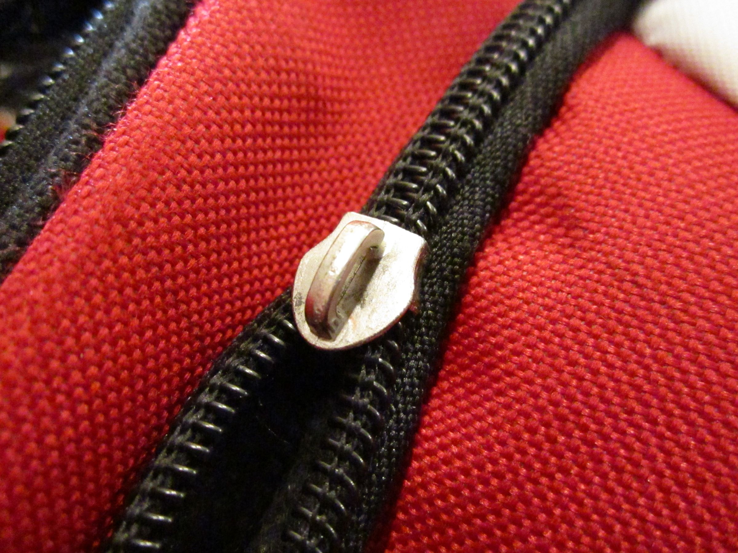 Wire Zipper Slider Handle! : 3 Steps (with Pictures) - Instructables