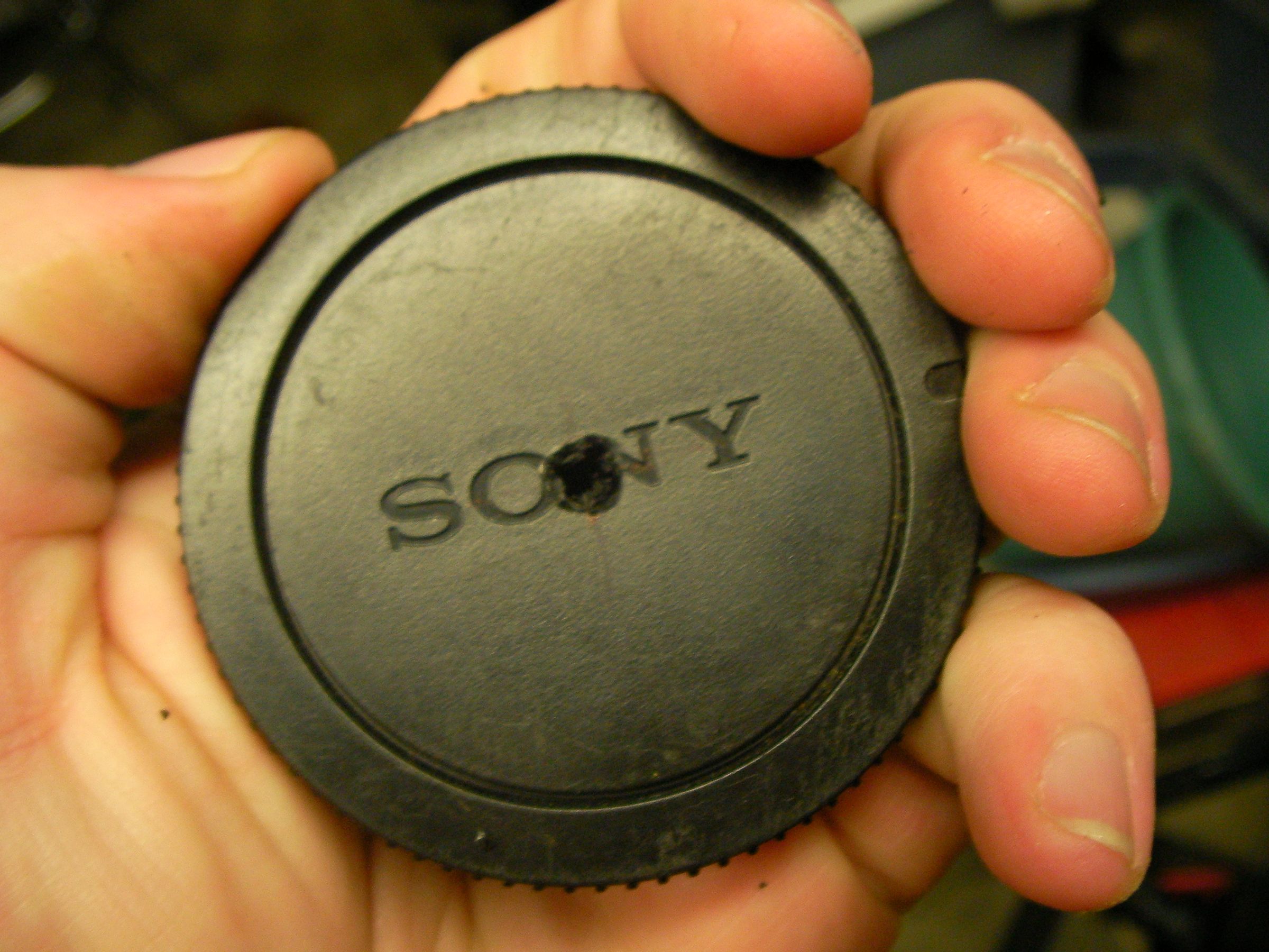 Pinhole DSLR (quick and Dirty Edition) : 4 Steps - Instructables