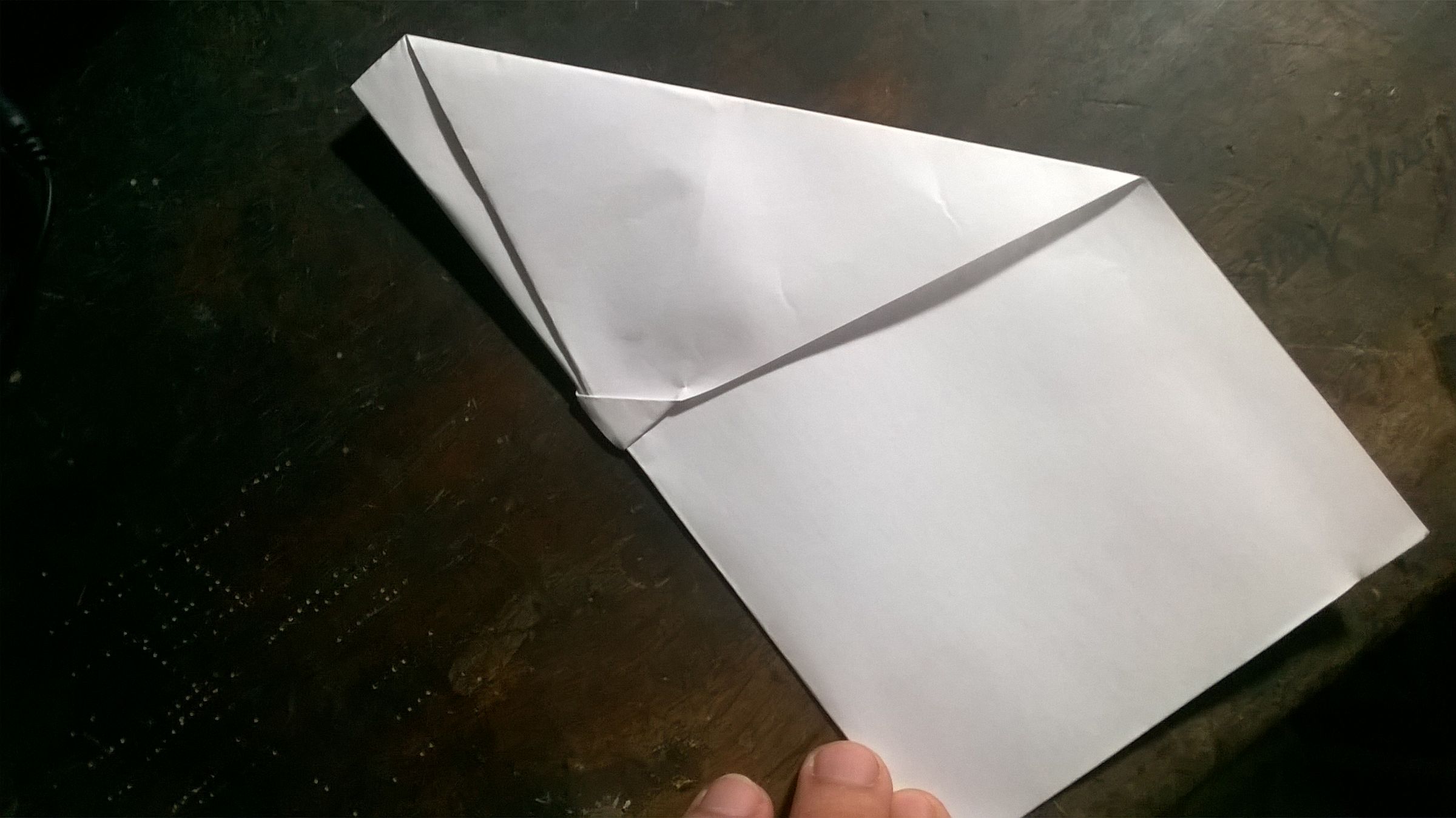 Papaer Airplane : 7 Steps - Instructables