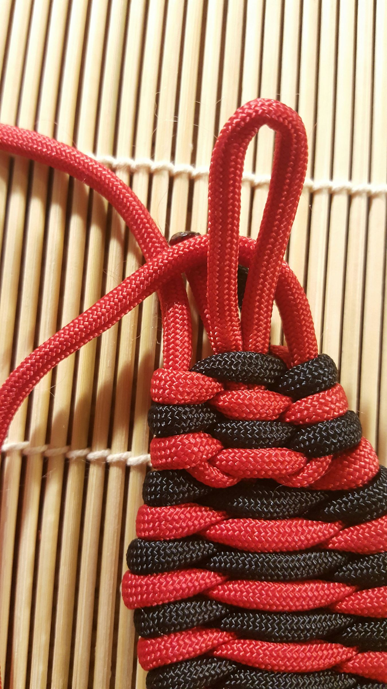 Paracord Snake : 10 Steps (with Pictures) - Instructables