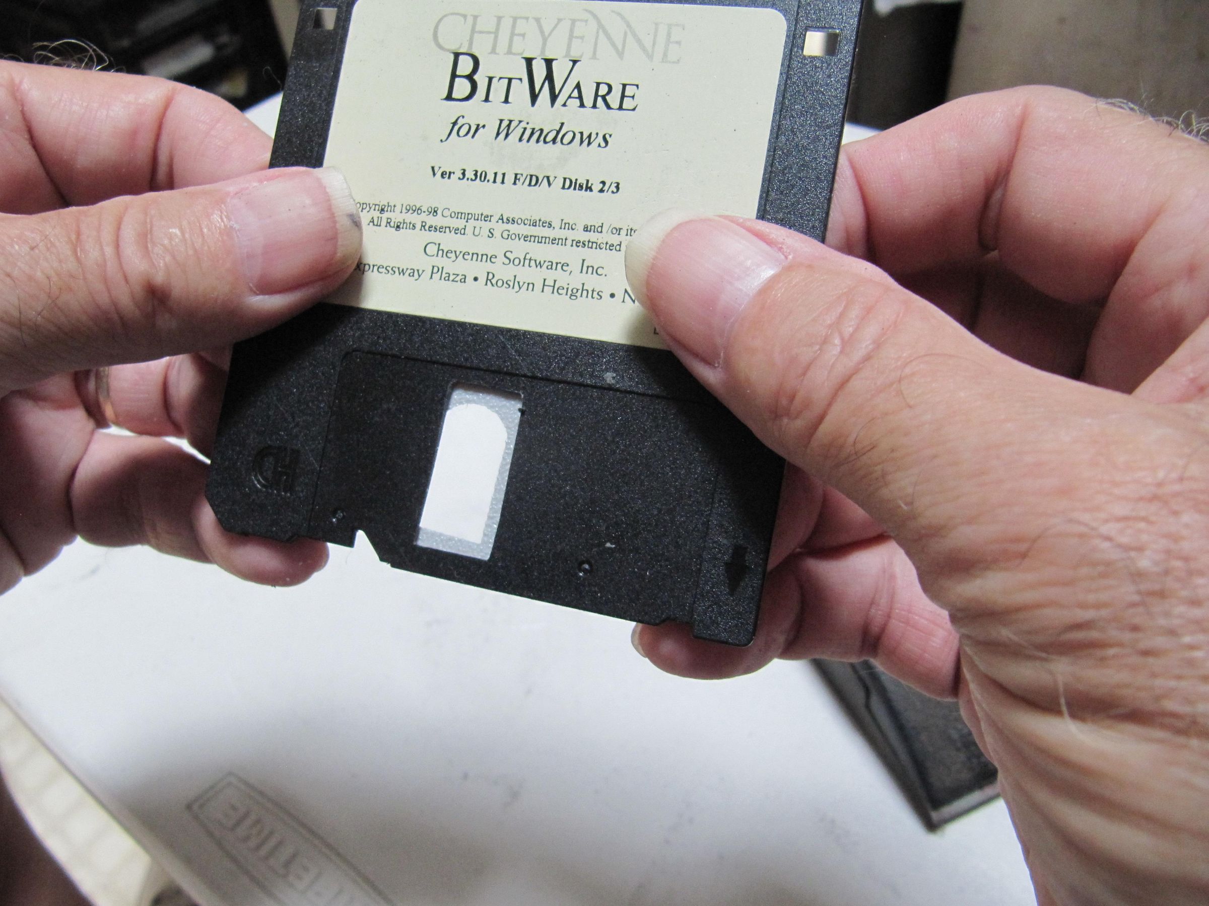 Floppy Diskette SD Card Caddy Dispenser : 10 Steps (with Pictures ...