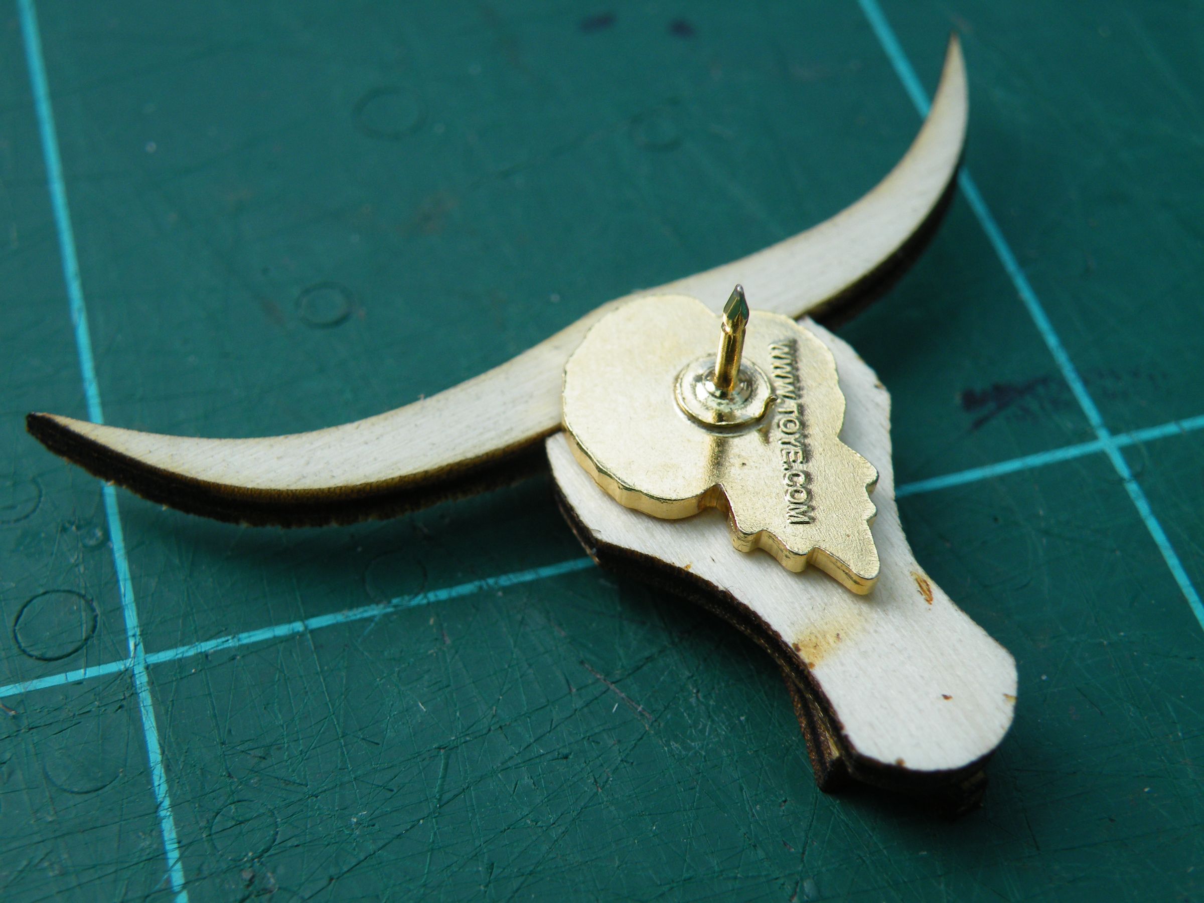 Wooden Bull's Head Remix : 4 Steps (with Pictures) - Instructables