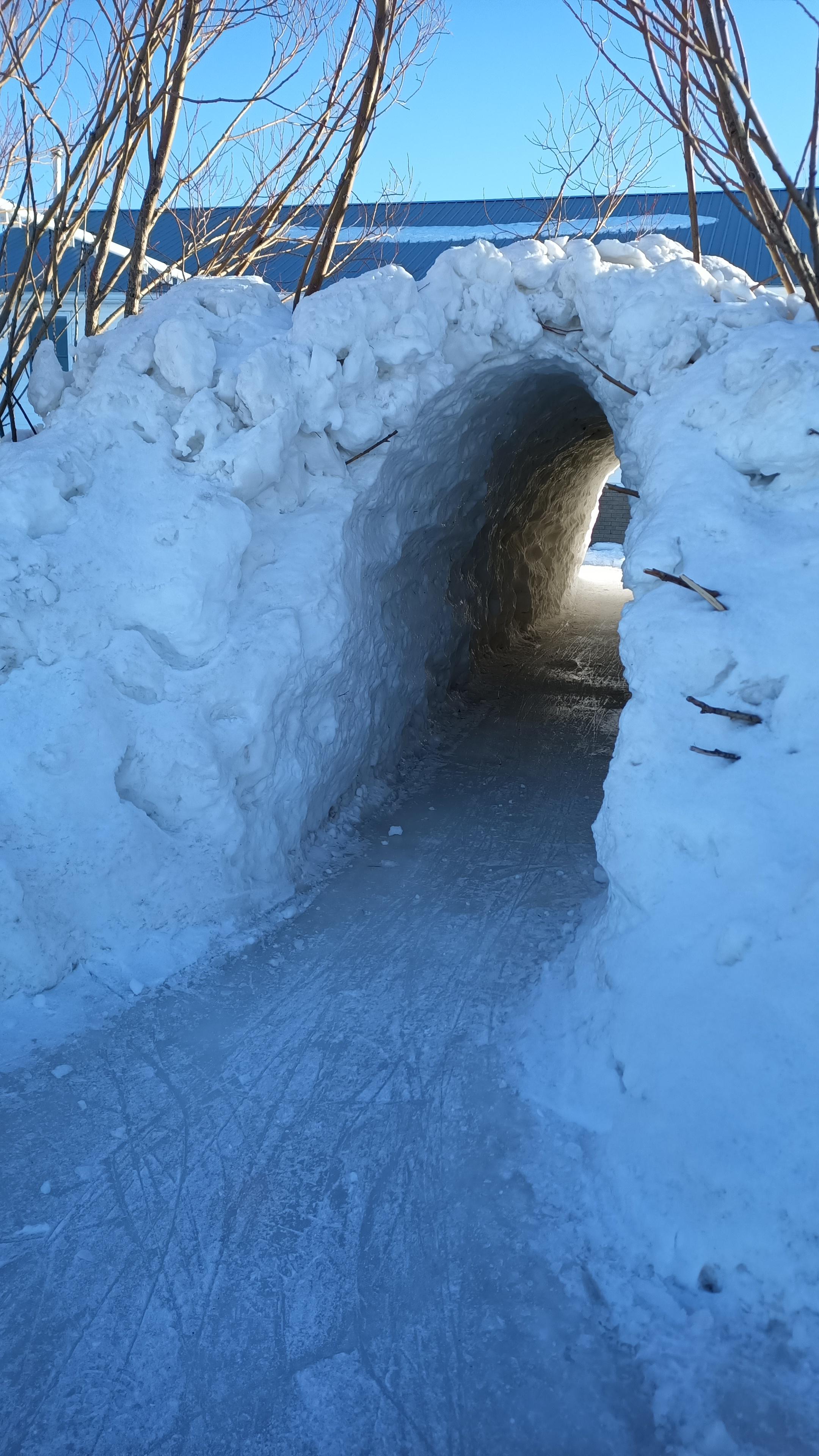 Making Ice Trails and Tunnels Through Snow : 7 Steps - Instructables