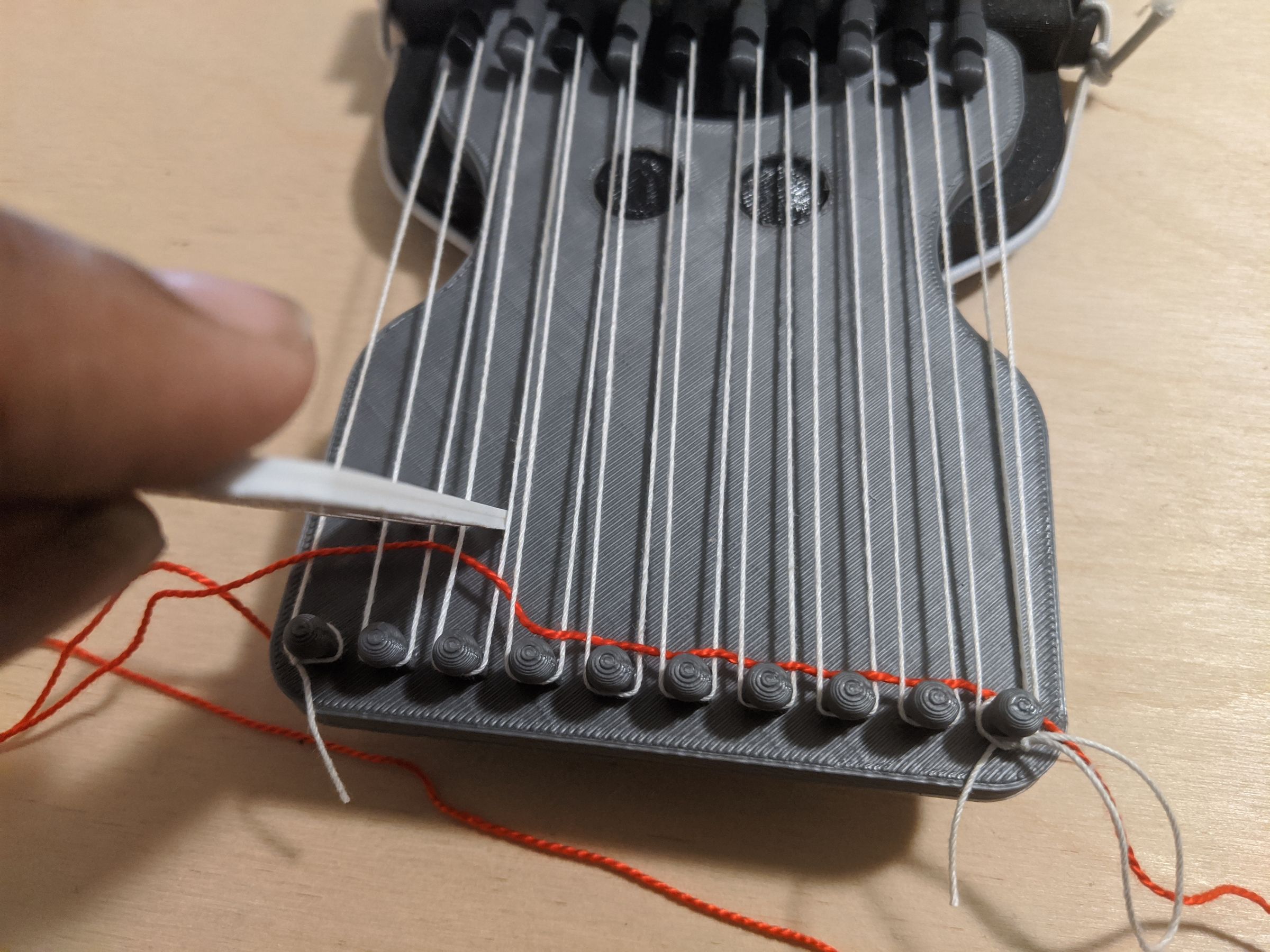 How to Weave on That Darn Machine : 8 Steps - Instructables