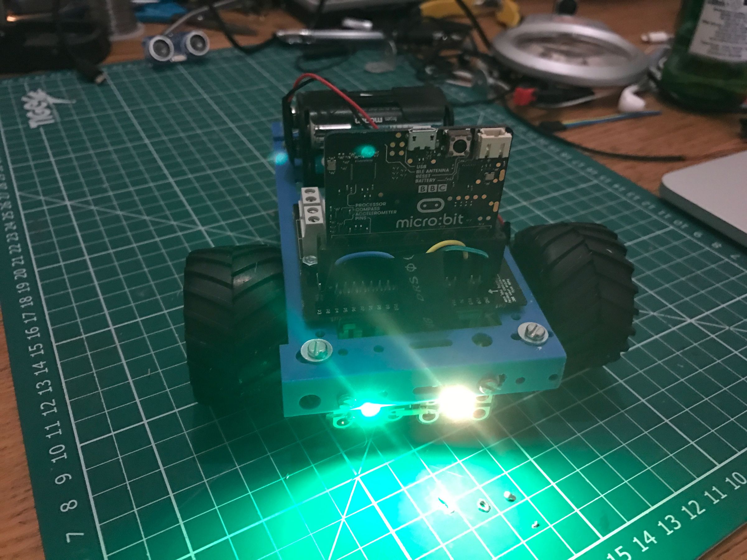 Object Avoidance Microbit Robot Using the Kitronik Motor Controller : 7 ...