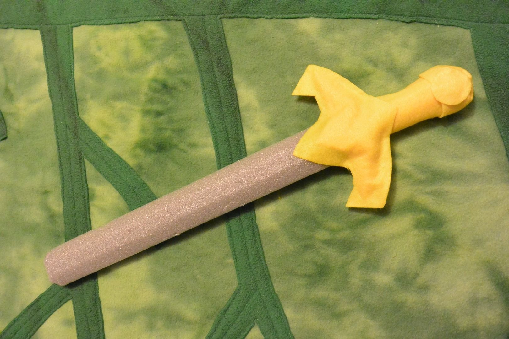 Hero of Legend Foam Sword : 3 Steps (with Pictures) - Instructables