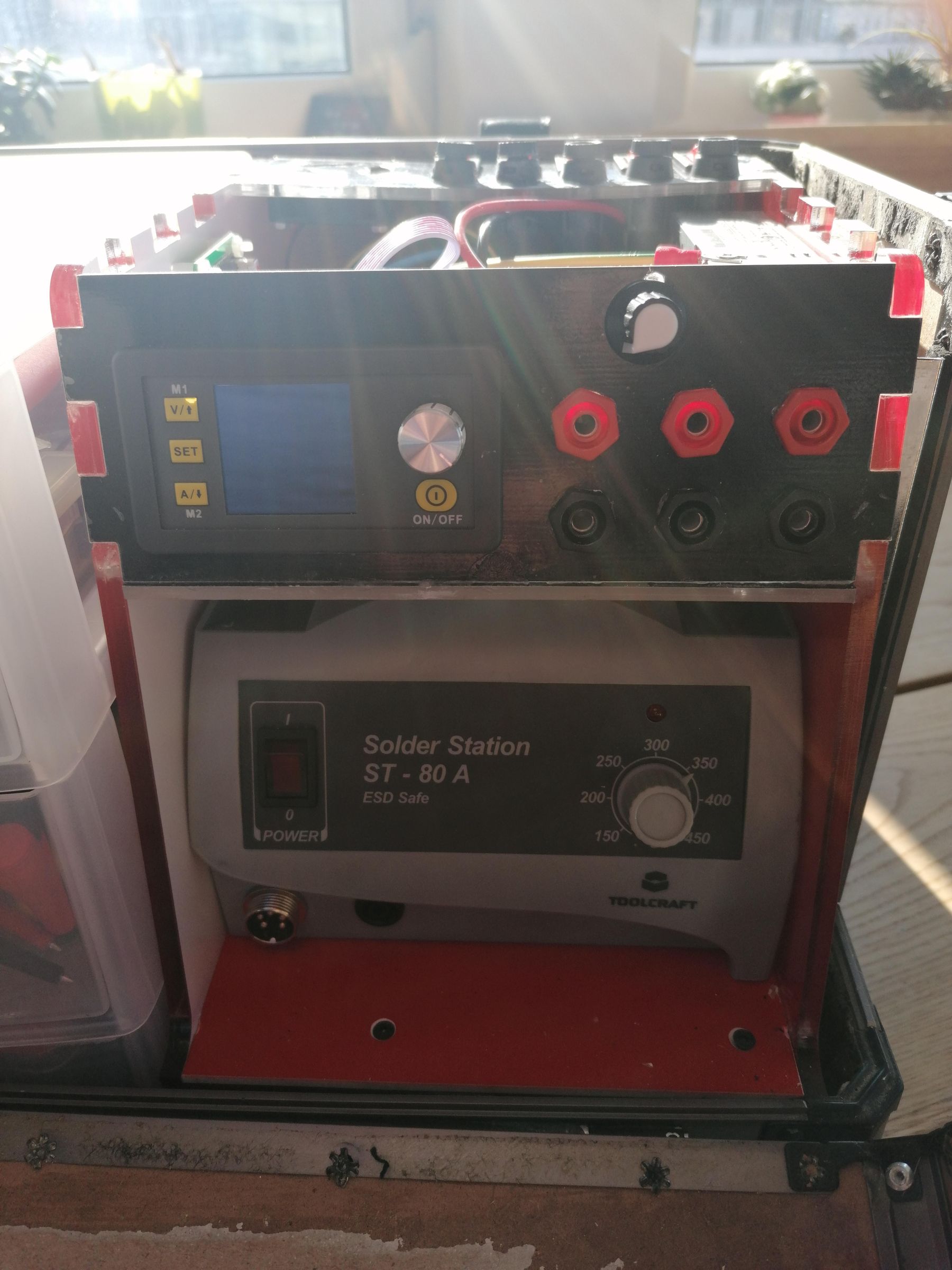 Convert Old Toolcase to Mobile Electronics Workstation : 3 Steps ...