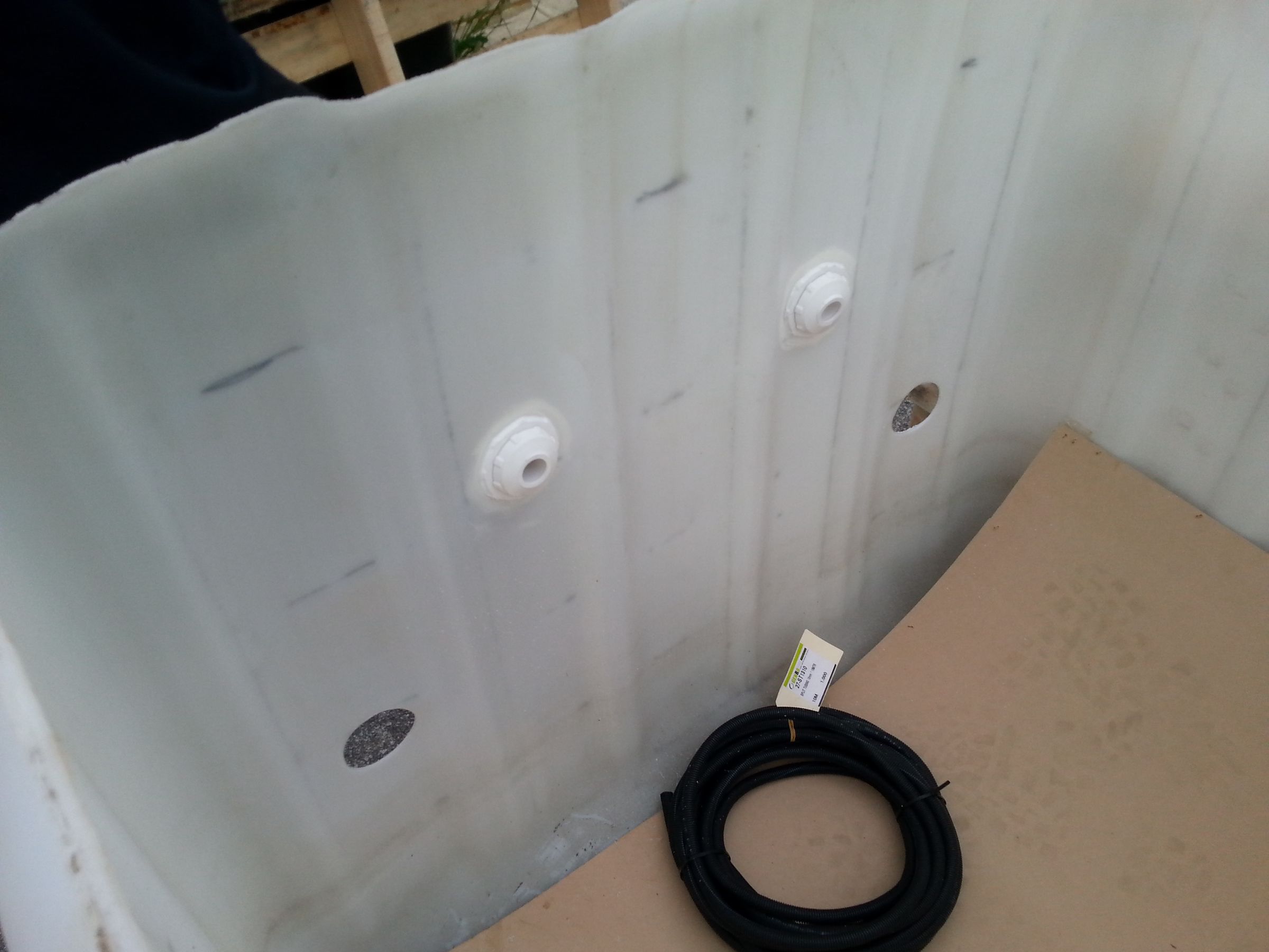 IBC Above Ground Plunge Pool : 9 Steps (with Pictures) - Instructables