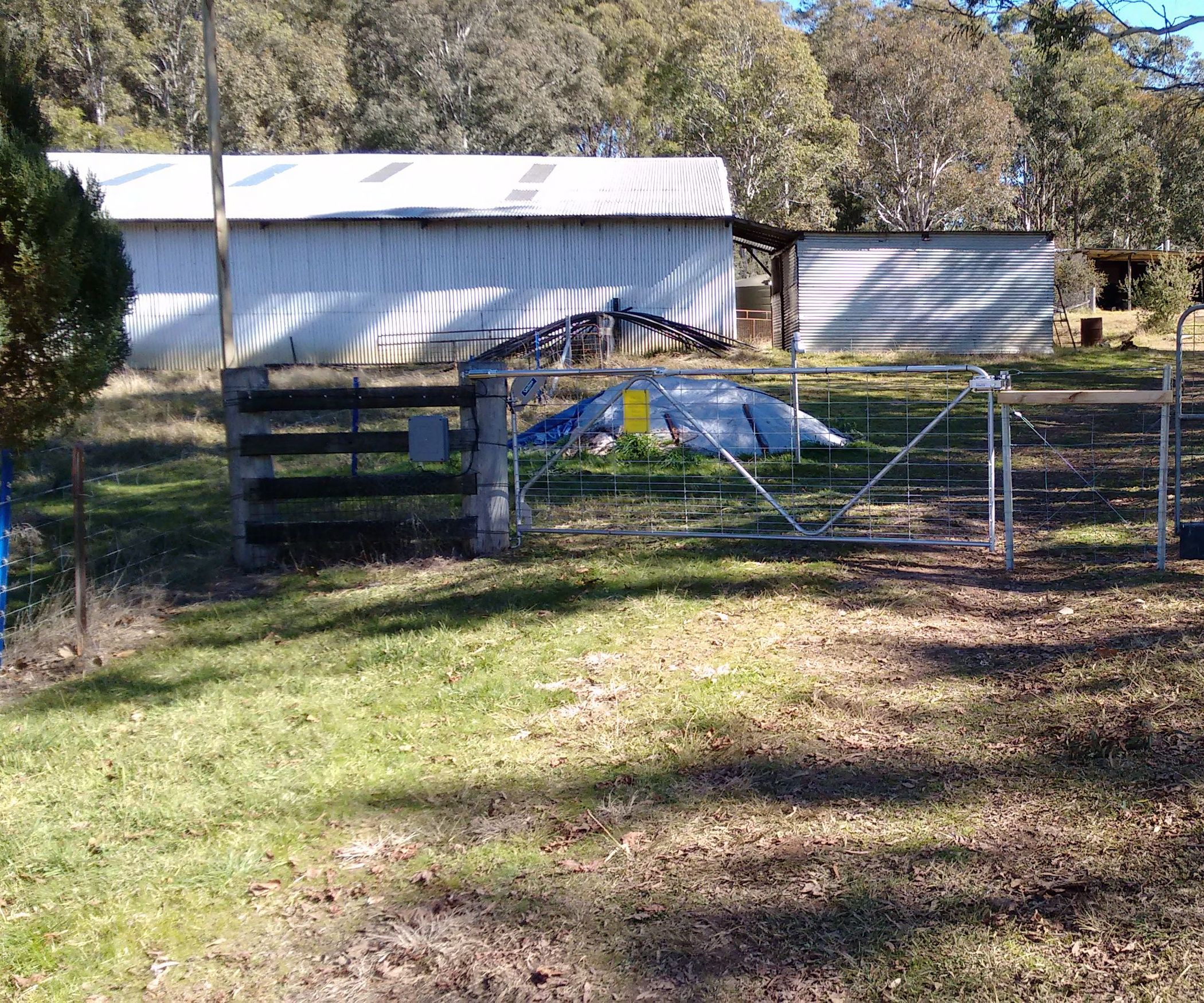 Automating a Farm Gate, No Dig : 11 Steps (with Pictures) - Instructables