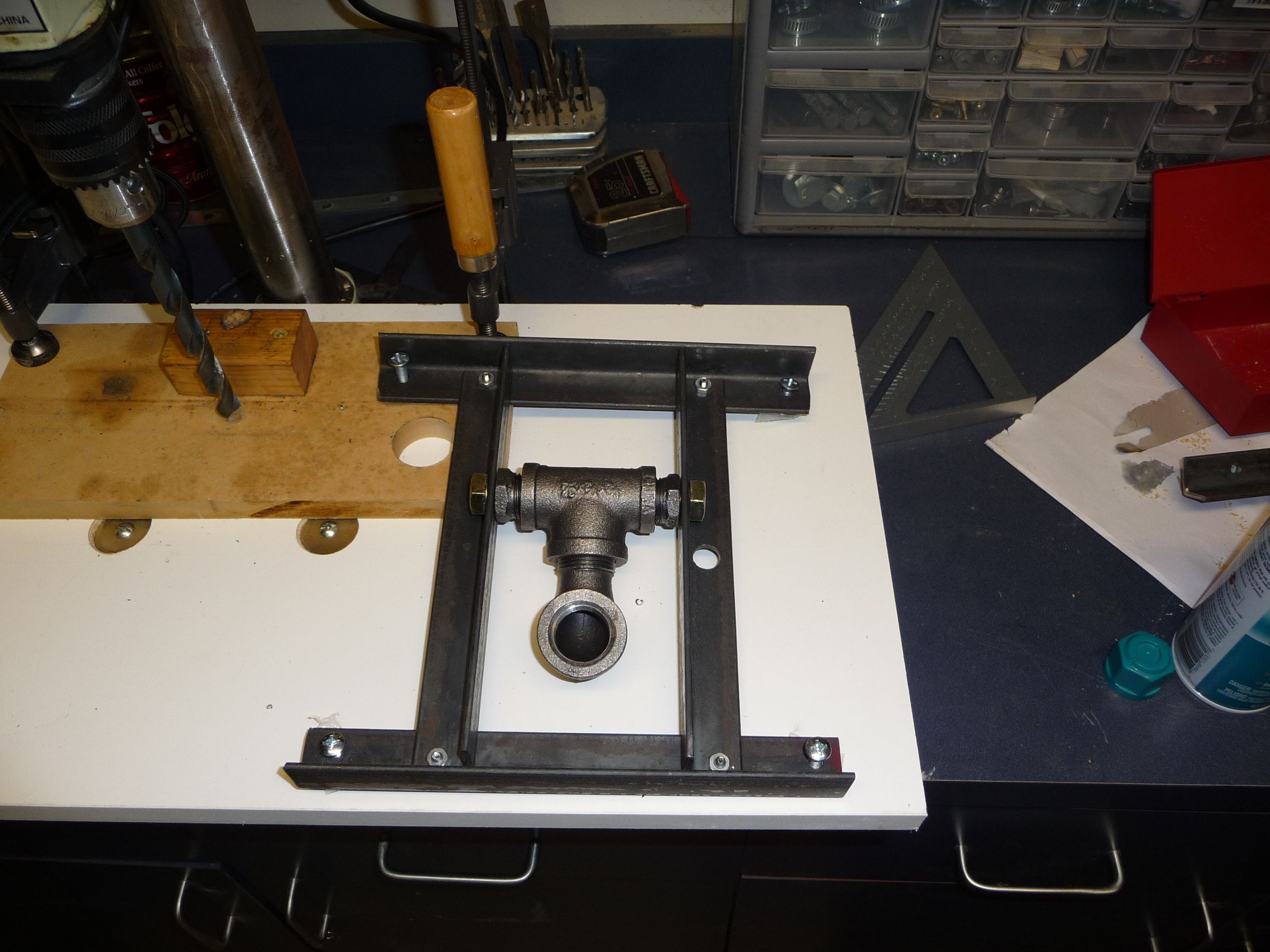 Sliding Ceiling TV Mount : 9 Steps (with Pictures) - Instructables