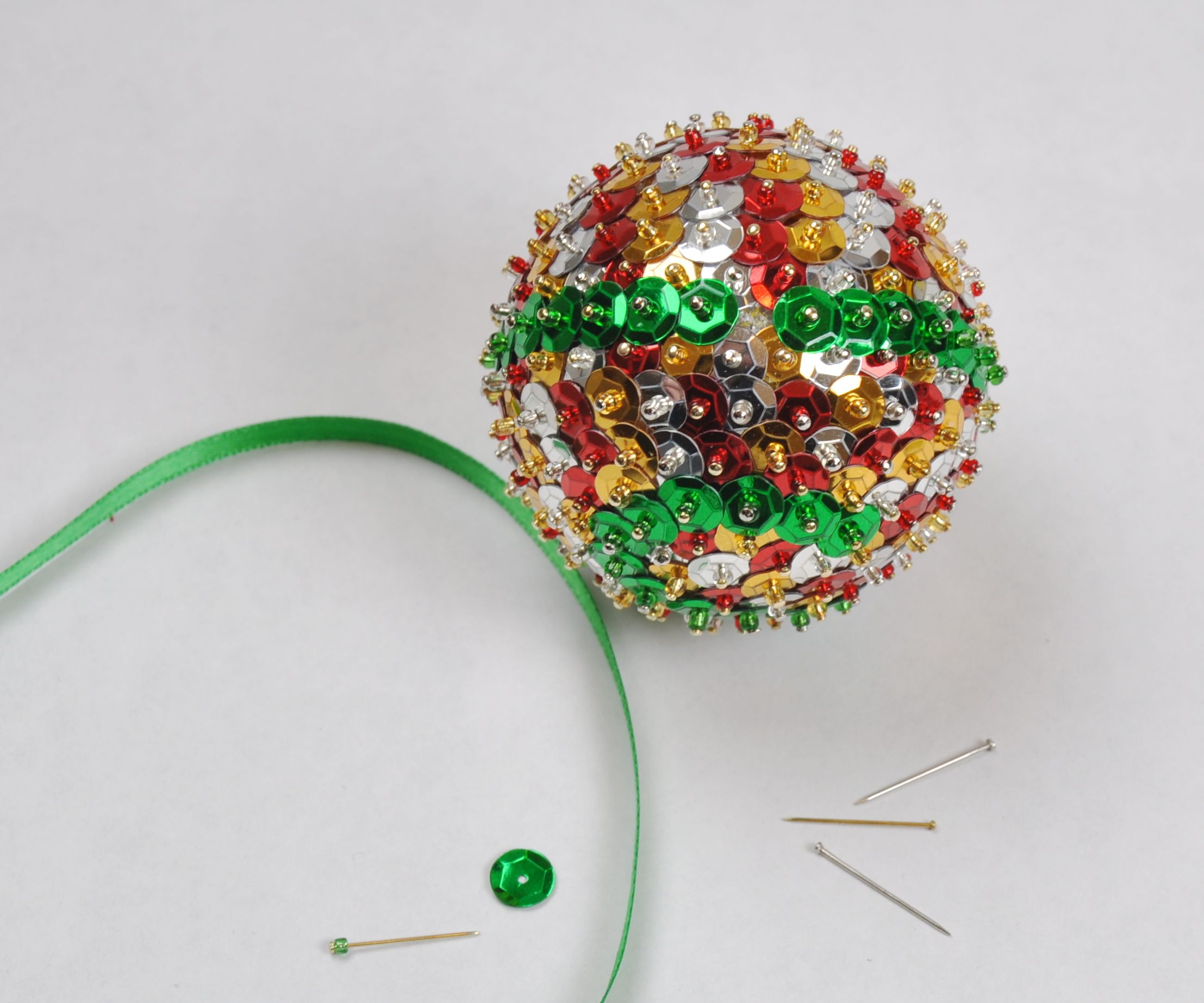 Sequins Ornaments : 7 Steps (with Pictures) - Instructables