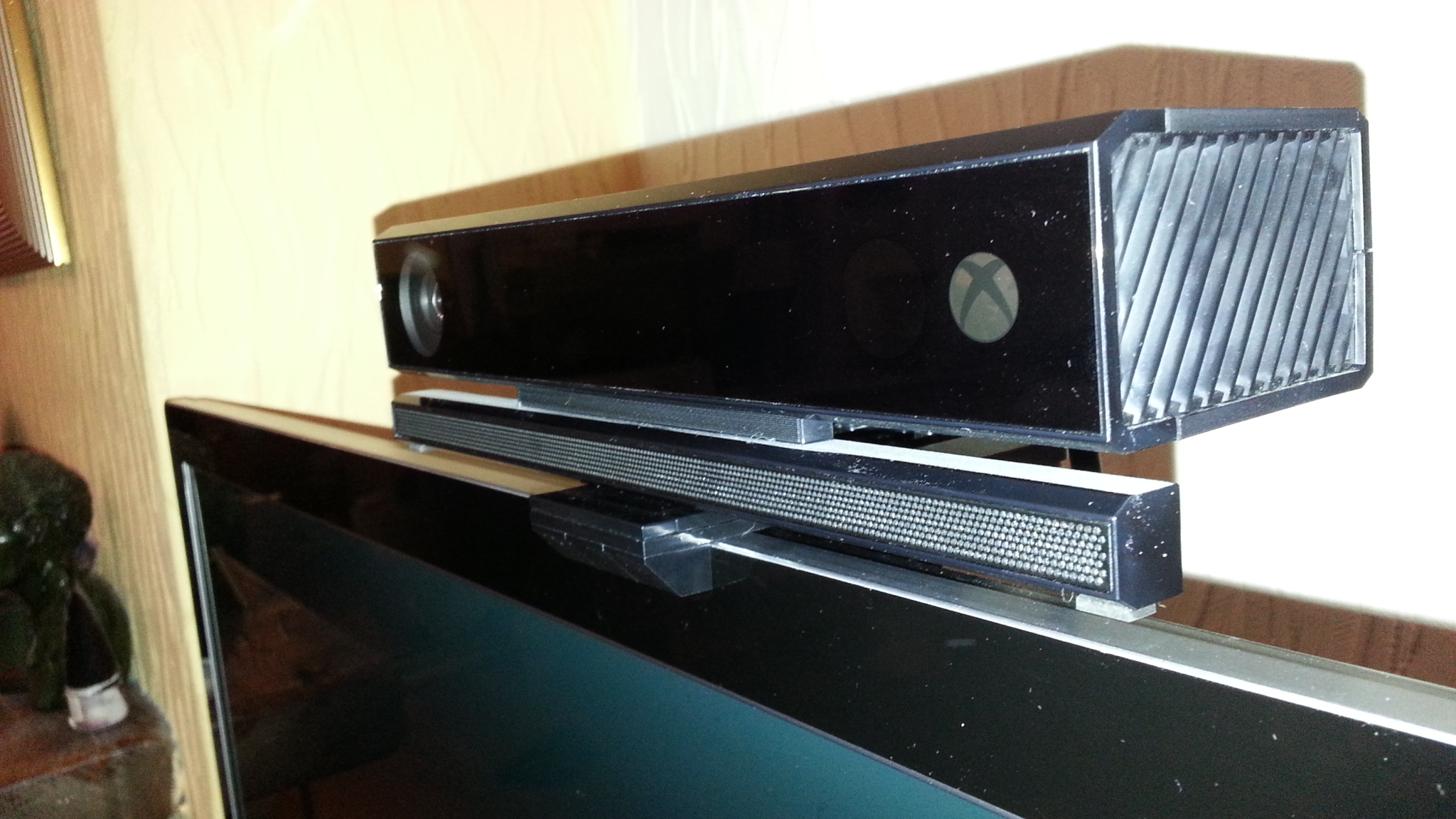 Sturdy Lego Xbox One Kinect TV Stand : 6 Steps - Instructables
