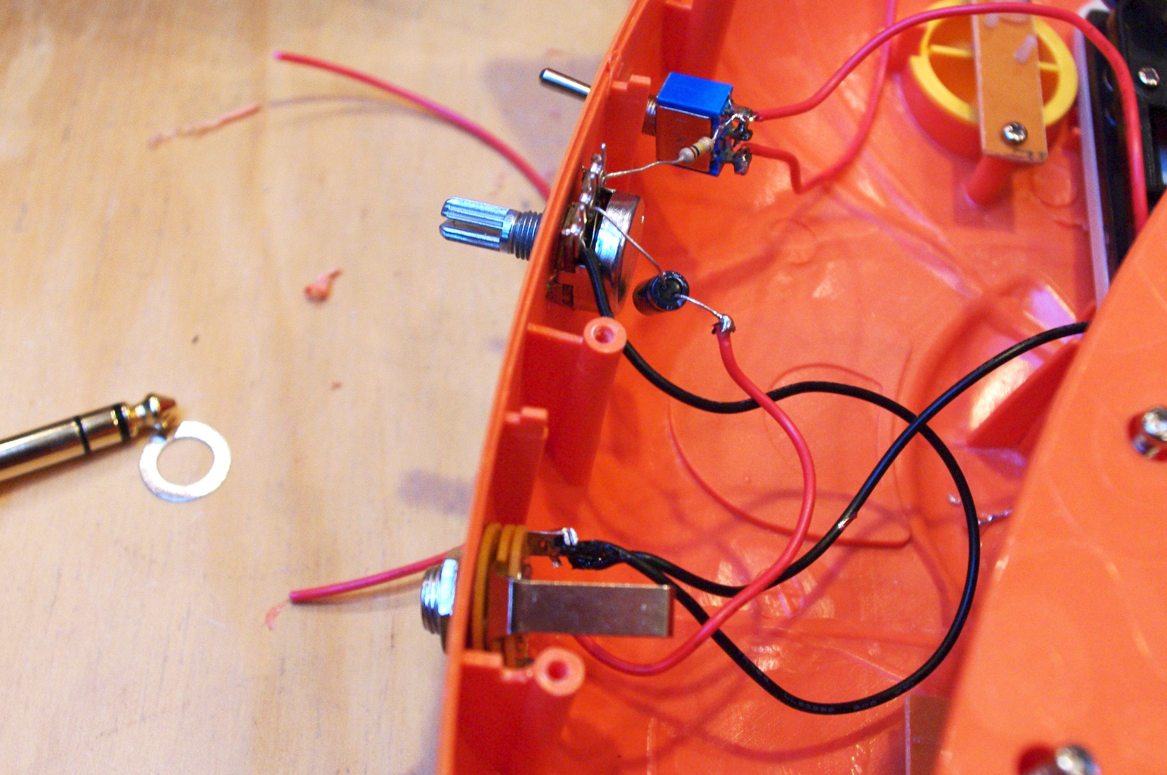 Meowsic Keyboard Output Jack : 8 Steps (with Pictures) - Instructables