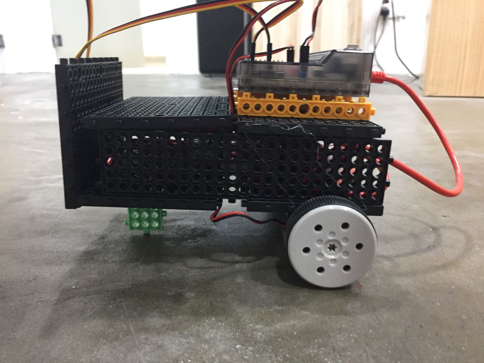 EBot Light Following Robot : 5 Steps (with Pictures) - Instructables