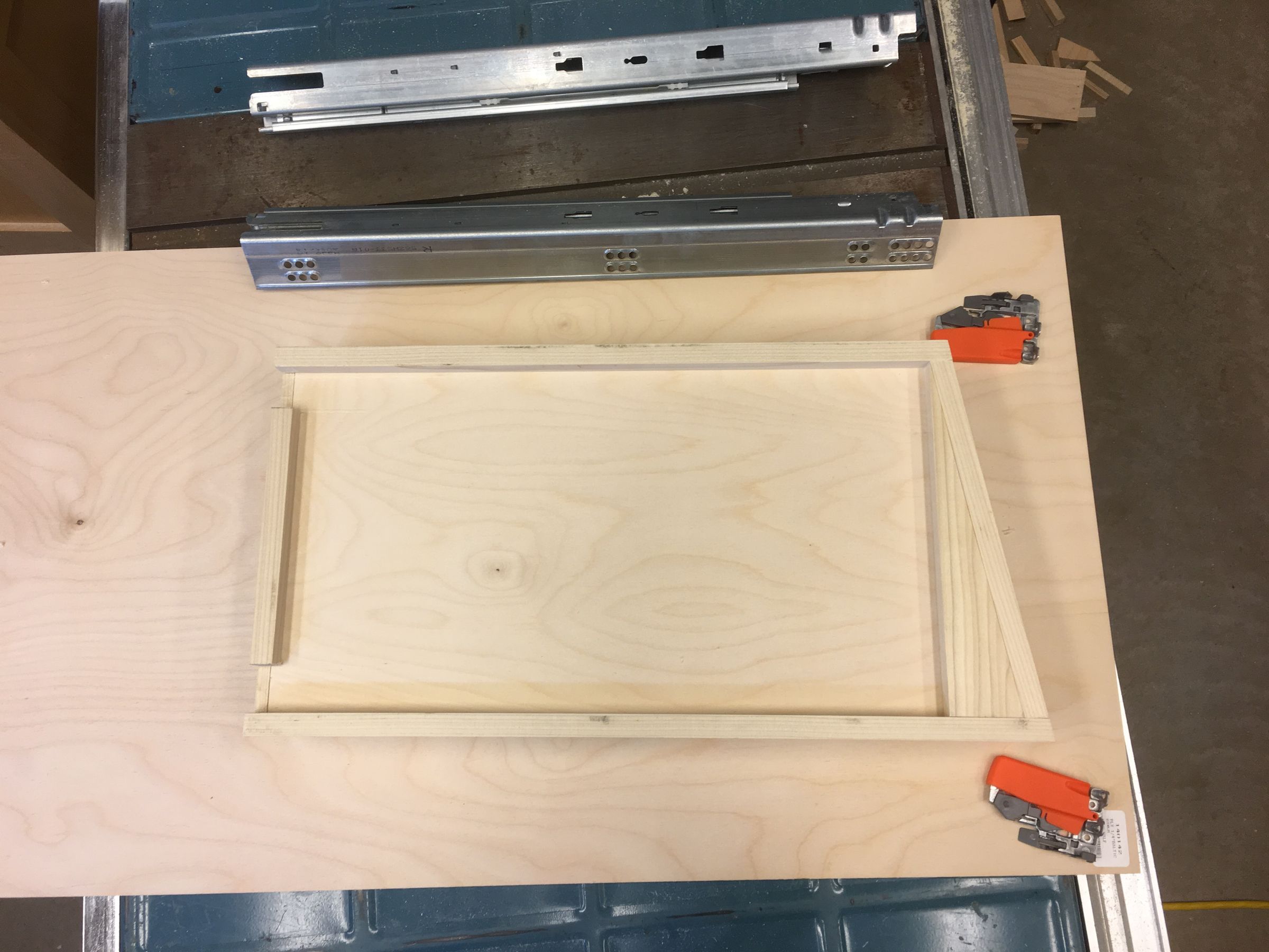 10 Degree Kitchen Drawer Fix : 12 Steps (with Pictures) - Instructables