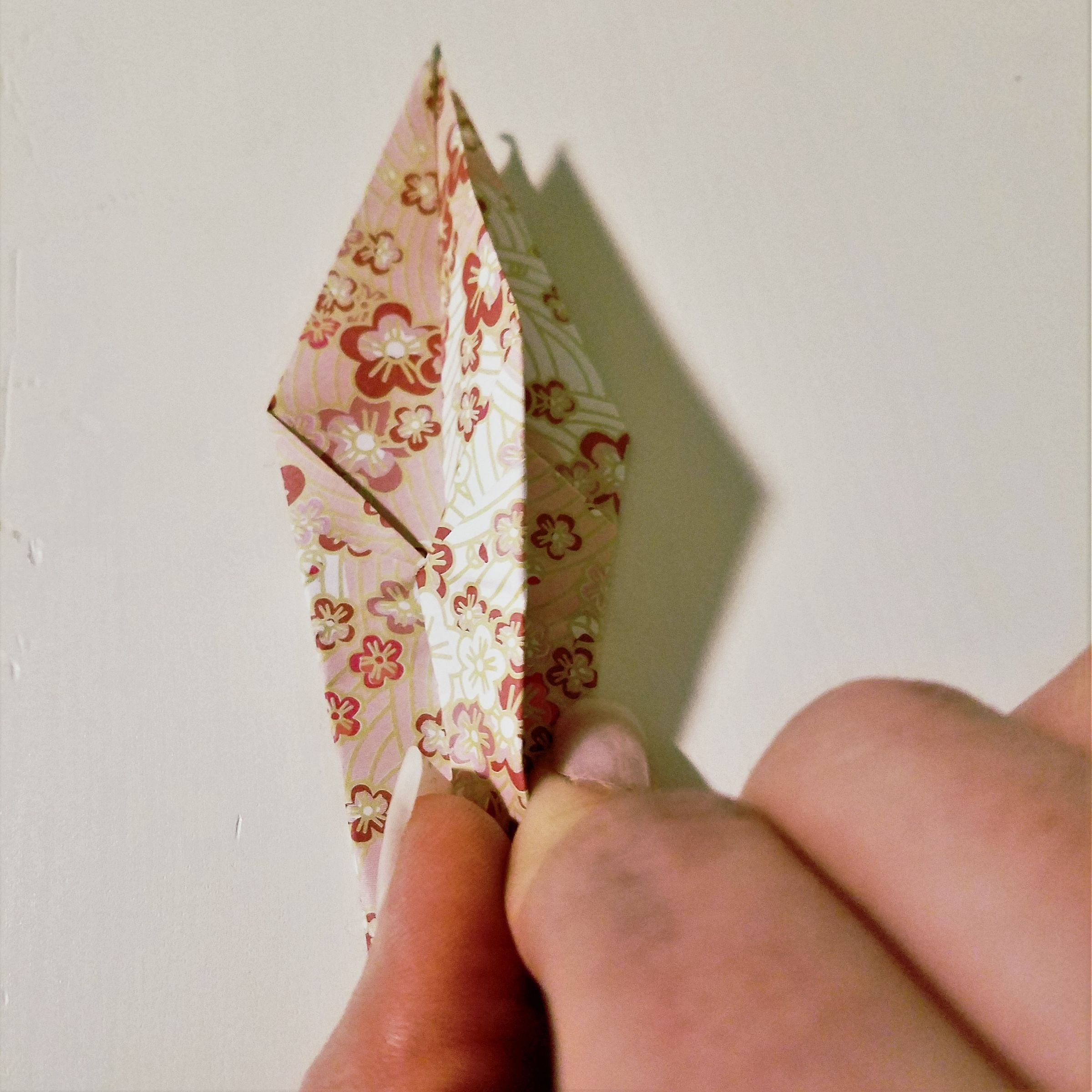 How to Fold a Paper Crane : 17 Steps (with Pictures) - Instructables