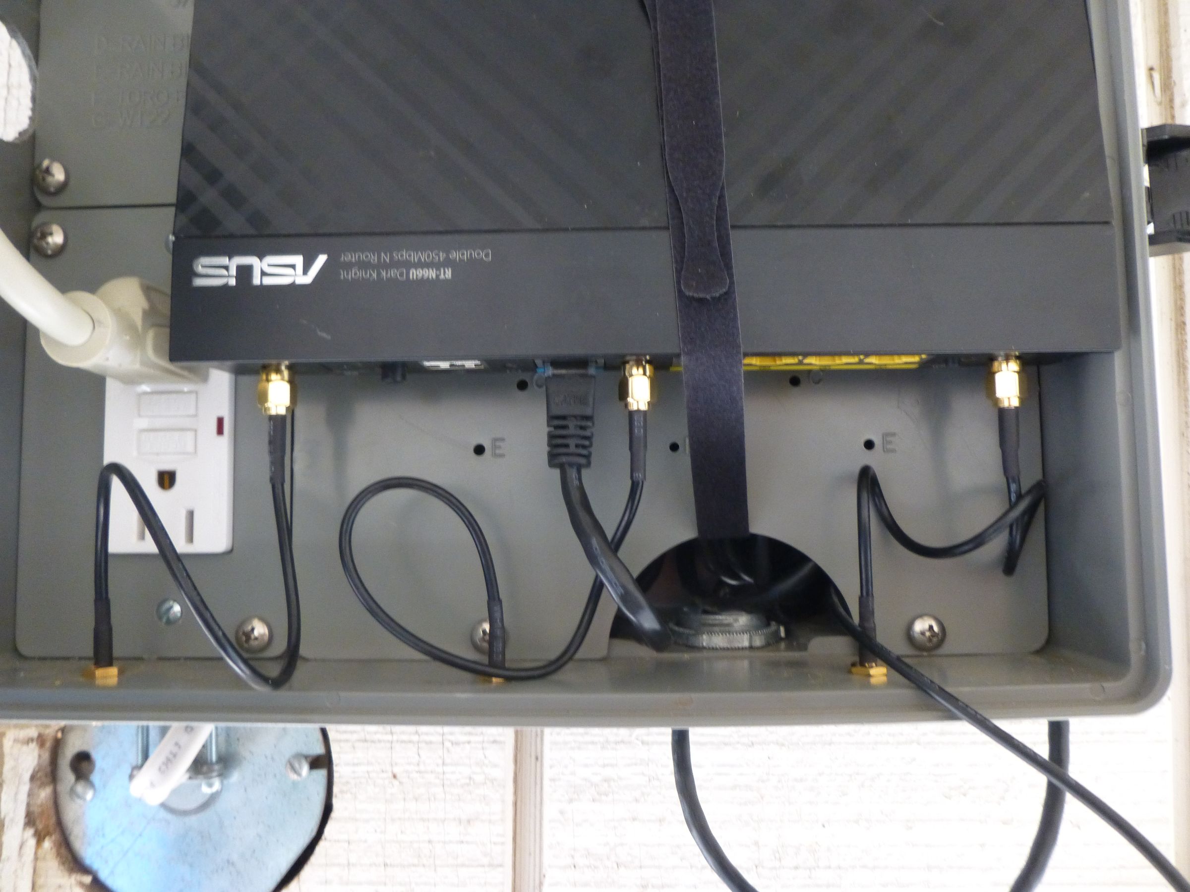 Outdoor Router Cabinet : 24 Steps - Instructables