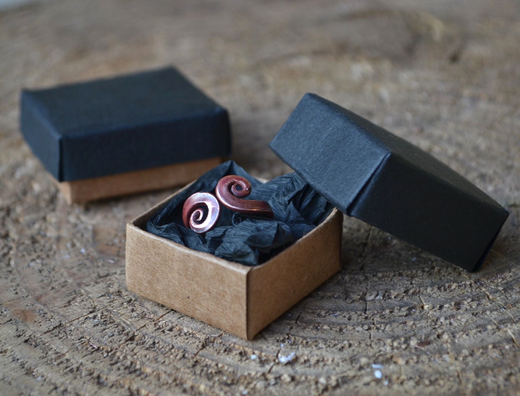 SIMPLE PAPER BOX : 10 Steps (with Pictures) - Instructables