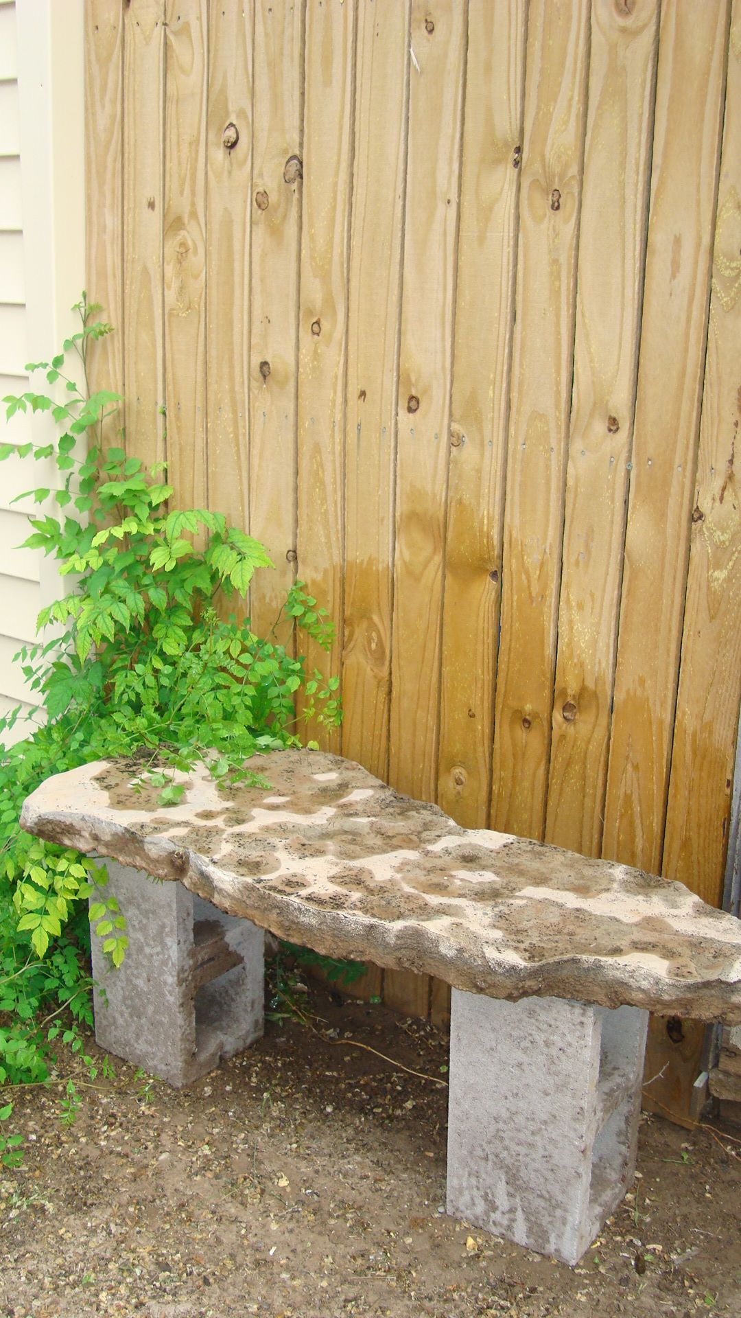 MAKE a SLATE ROCK BENCH FOR 3 DOLLARS! : 4 Steps - Instructables