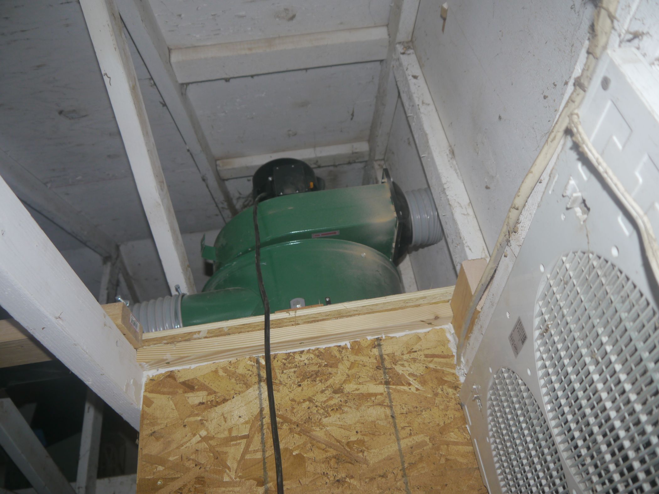 Harbor Freight Cyclone Dust Collector : 3 Steps - Instructables