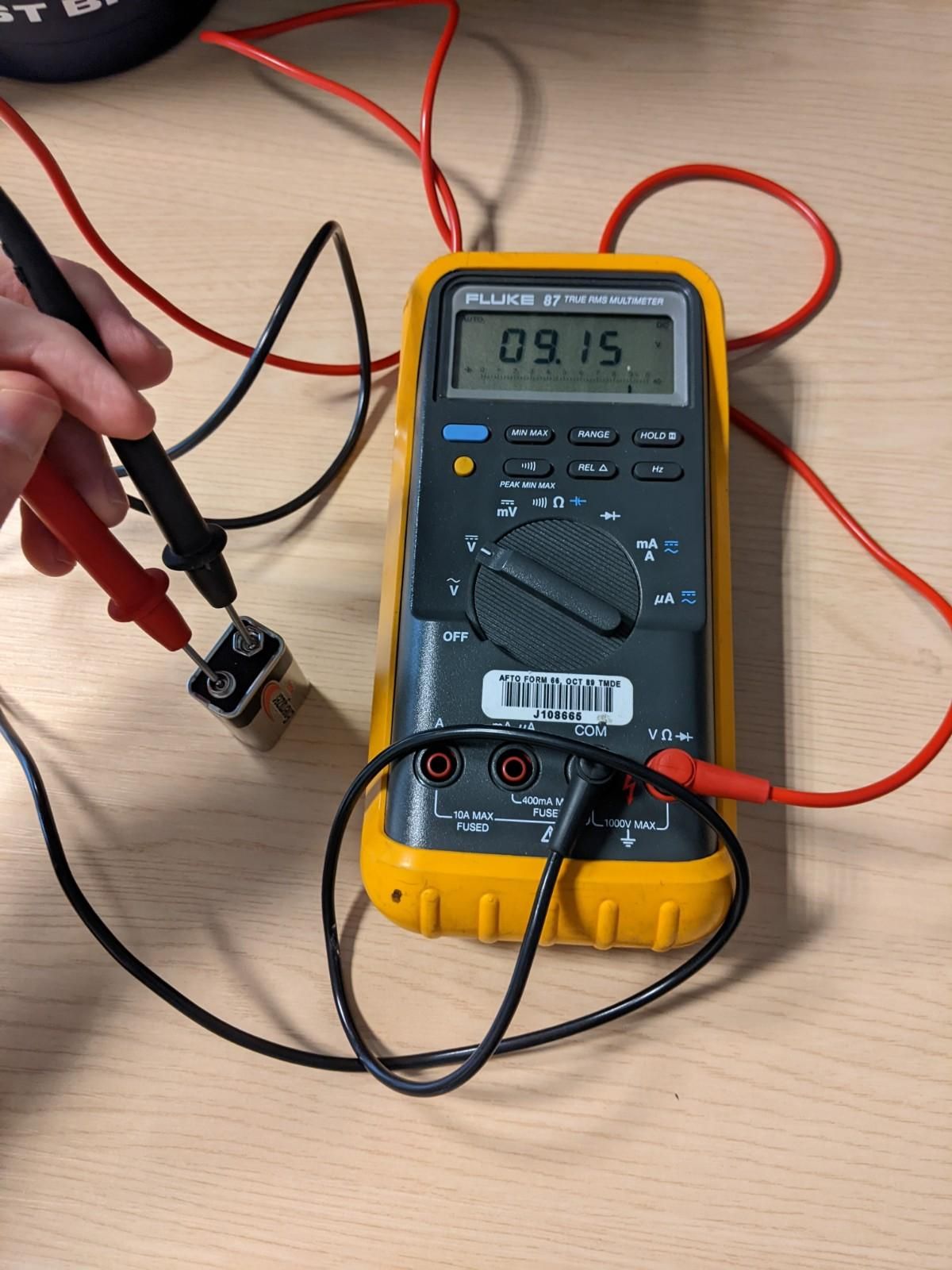 How to Verify Battery Voltage : 7 Steps - Instructables