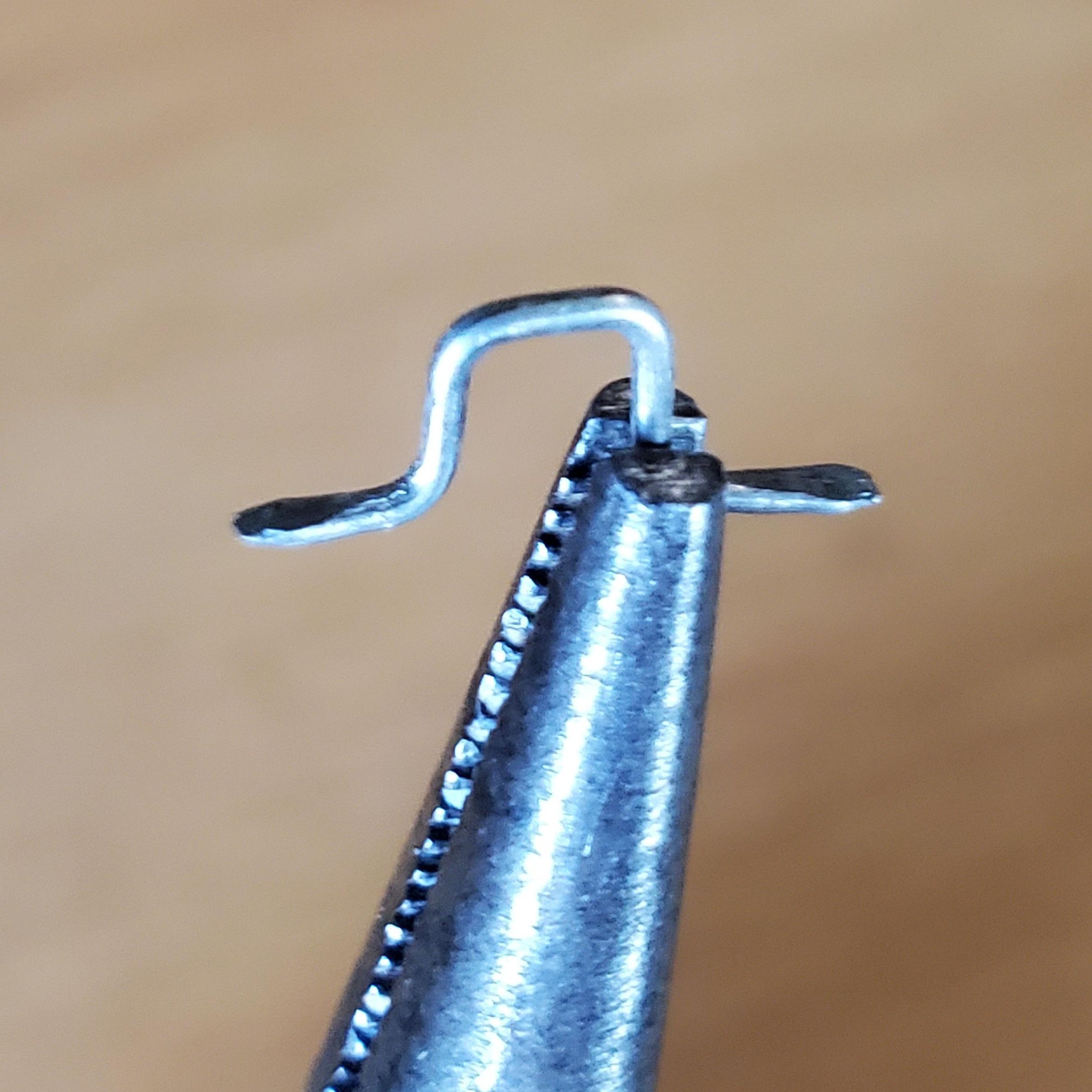 Wire Hook Keeper : 4 Steps (with Pictures) - Instructables
