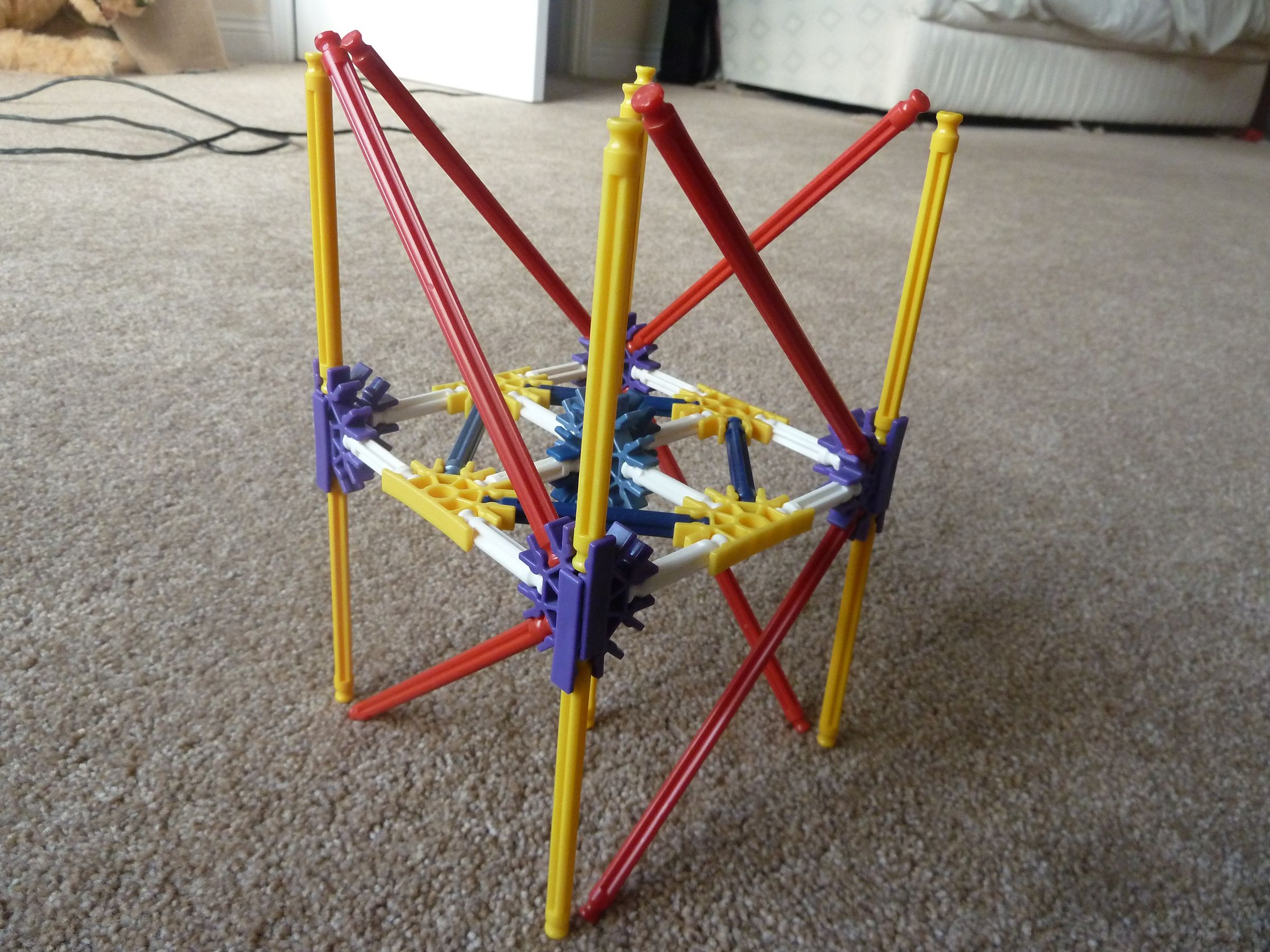 K'nex Table : 9 Steps - Instructables