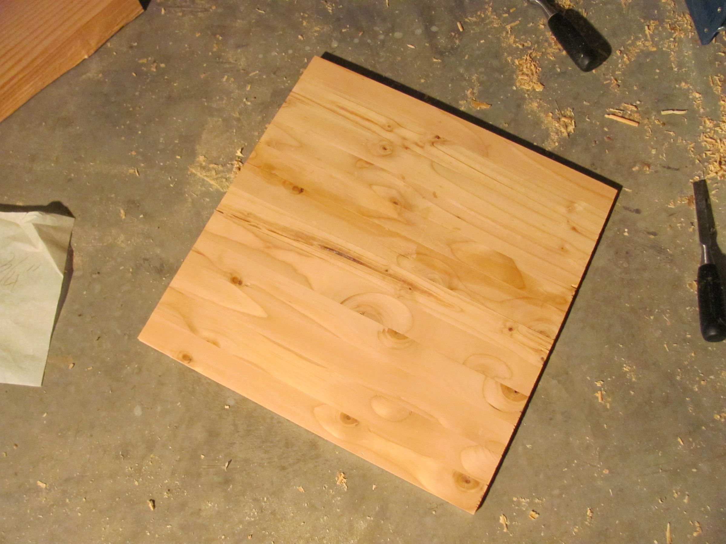 2x12 End Table With HDPE Knob : 12 Steps (with Pictures) - Instructables
