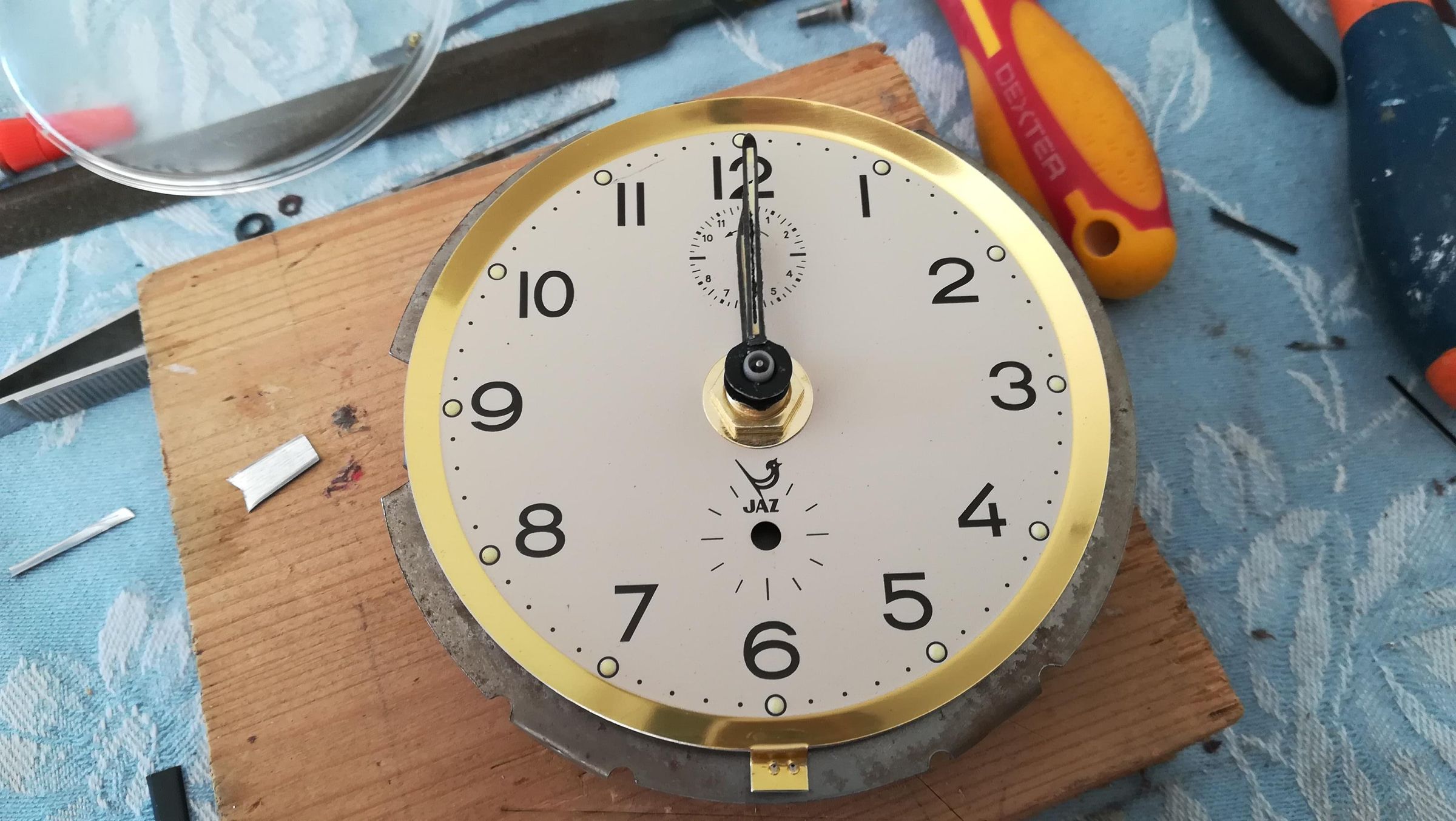 Convert Analog Alarm Clock : 8 Steps (with Pictures) - Instructables