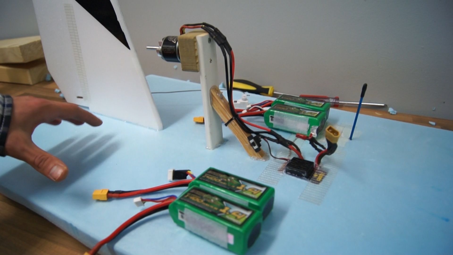 Foam RC Airboat Build DIY : 8 Steps (with Pictures) - Instructables
