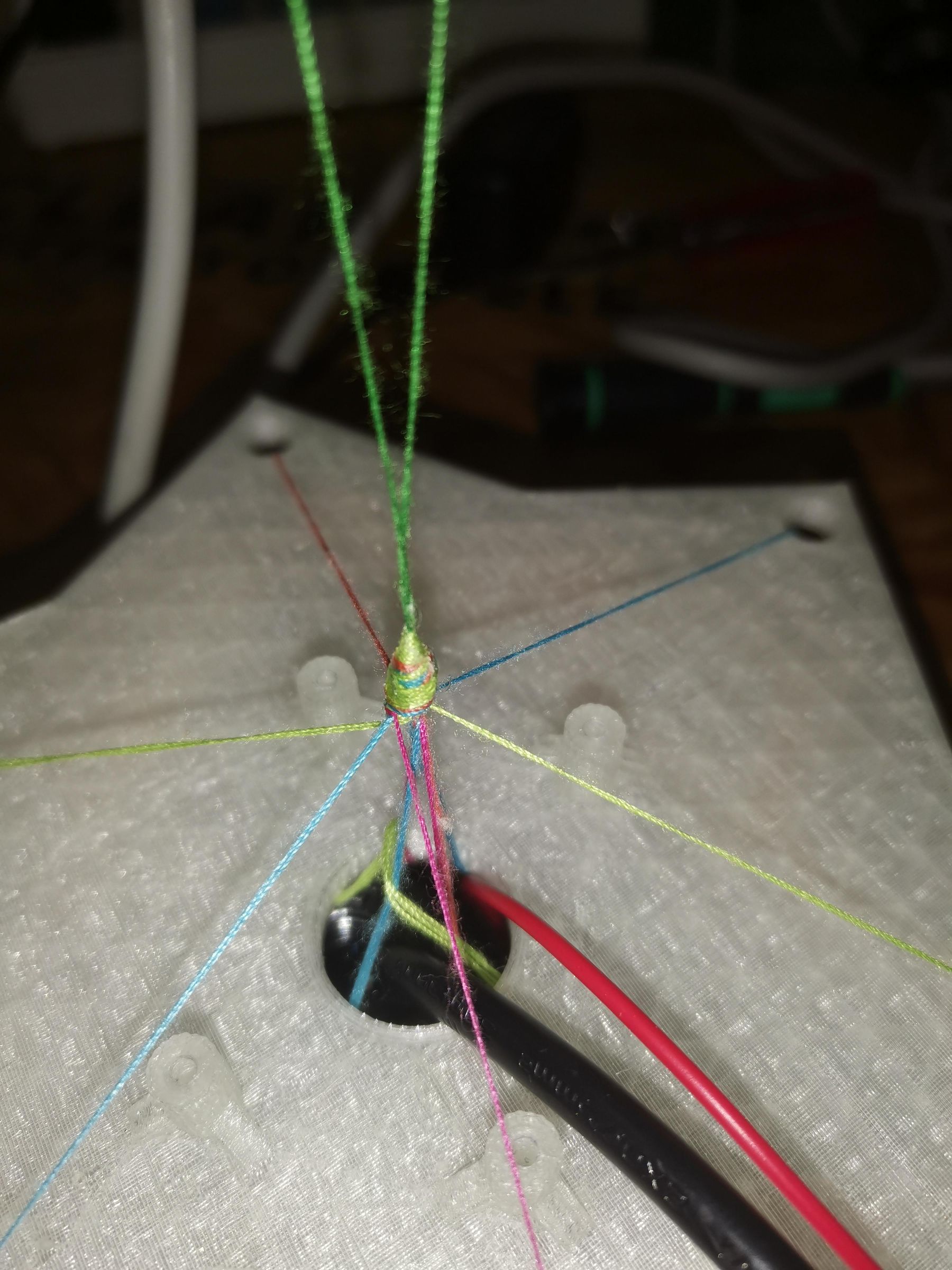 Hanging Foldable Lampshade! : 8 Steps (with Pictures) - Instructables